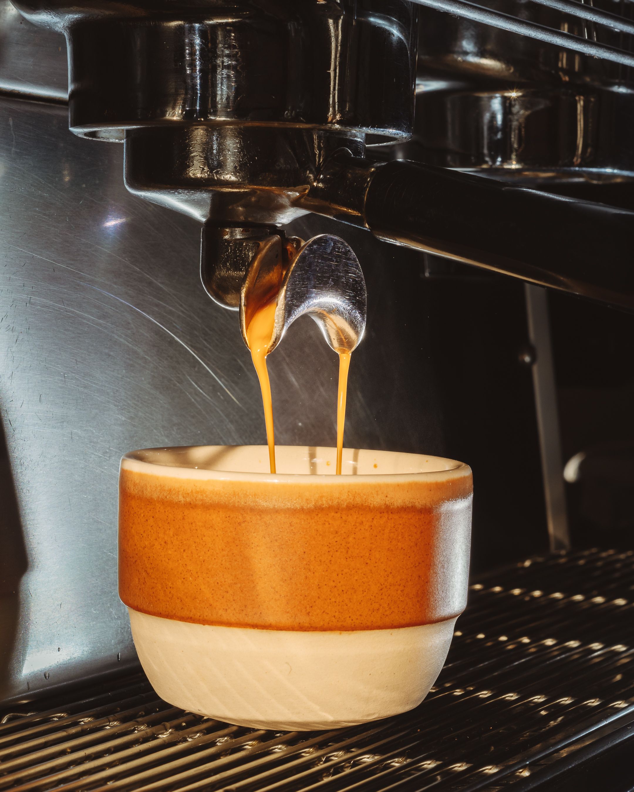 Close-up of Espresso Shot Flowing into Cup · Free Stock Photo