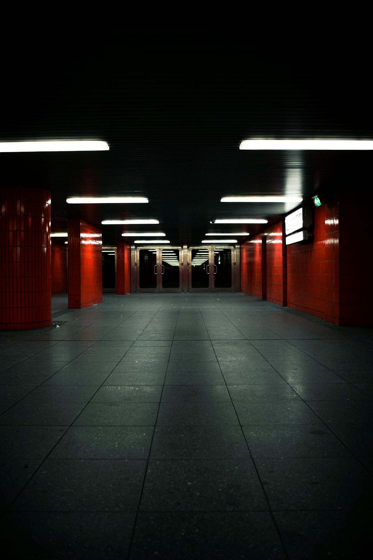 Corridor Photos, Download The BEST Free Corridor Stock Photos & HD Images