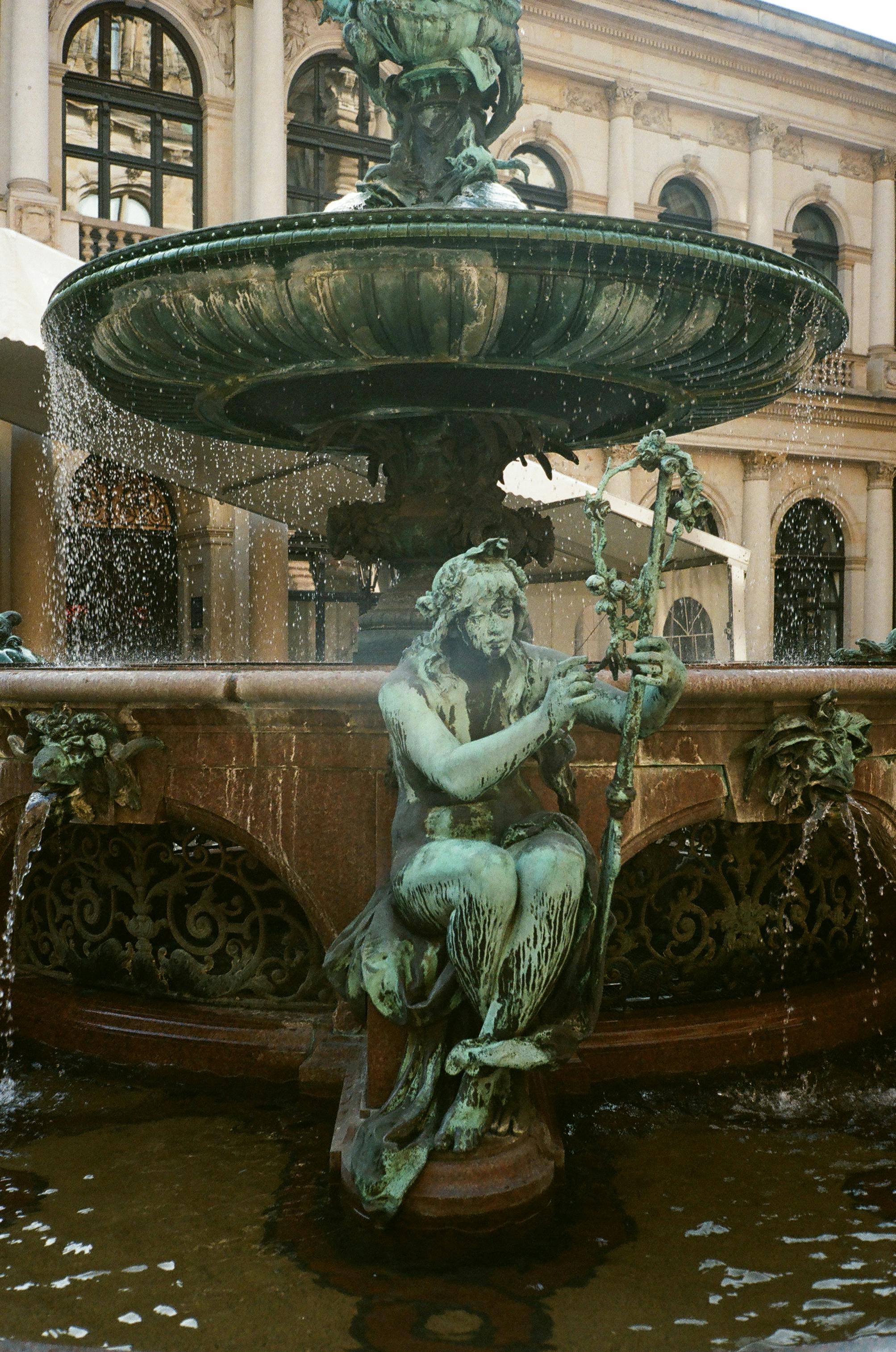 Fountain · Free Stock Photo