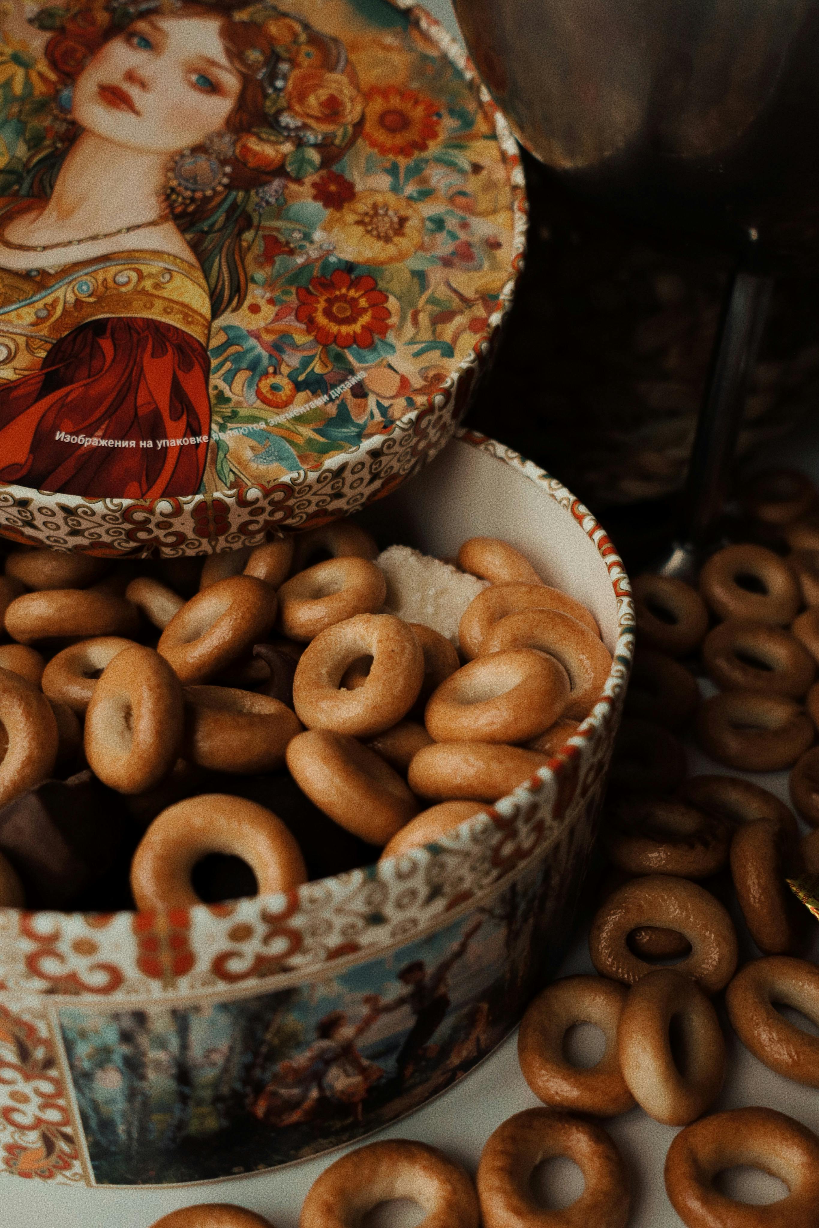 Decorative Box of Traditional Russian Pastries · Free Stock Photo