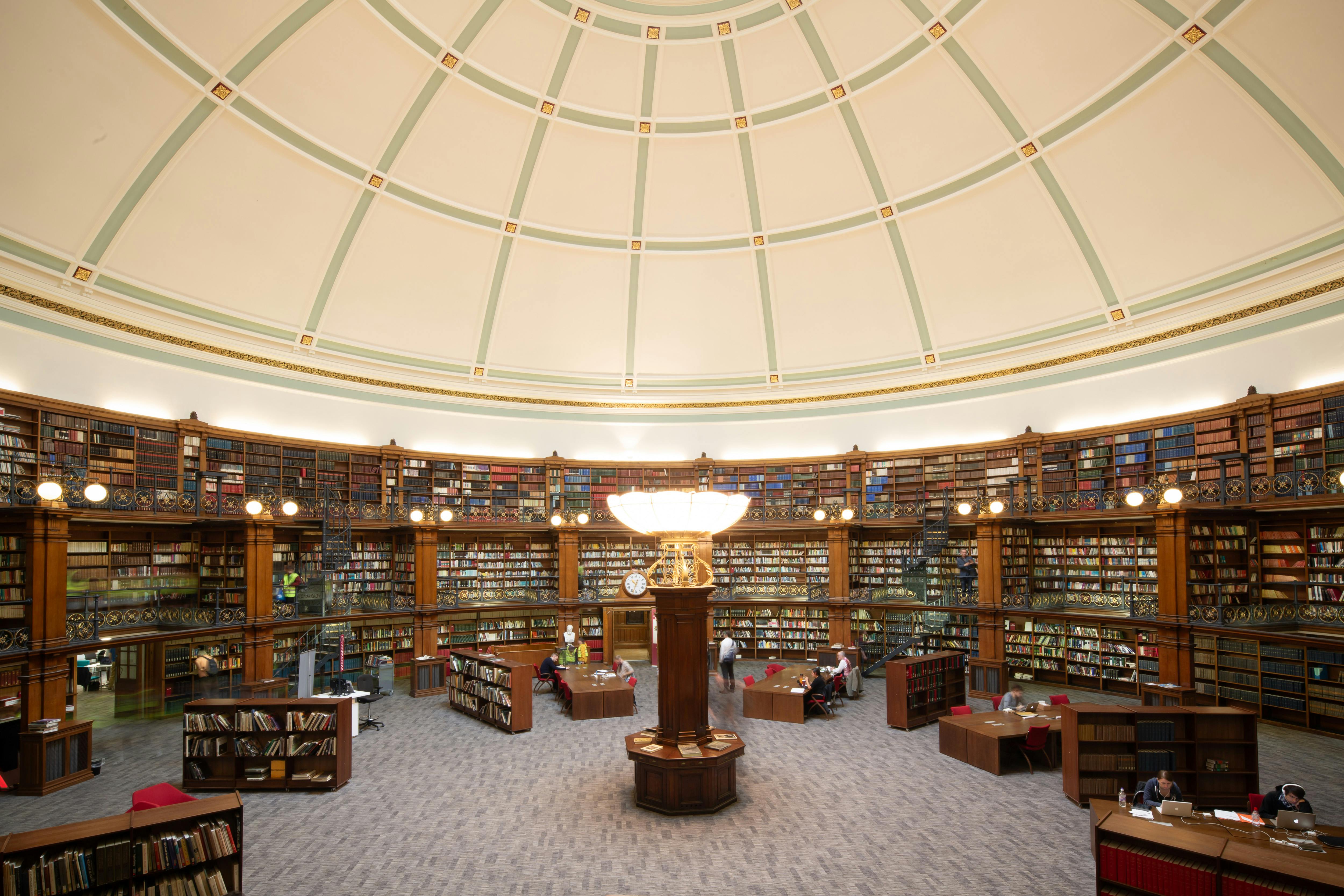 Grand Circular Library Interior View · Free Stock Photo