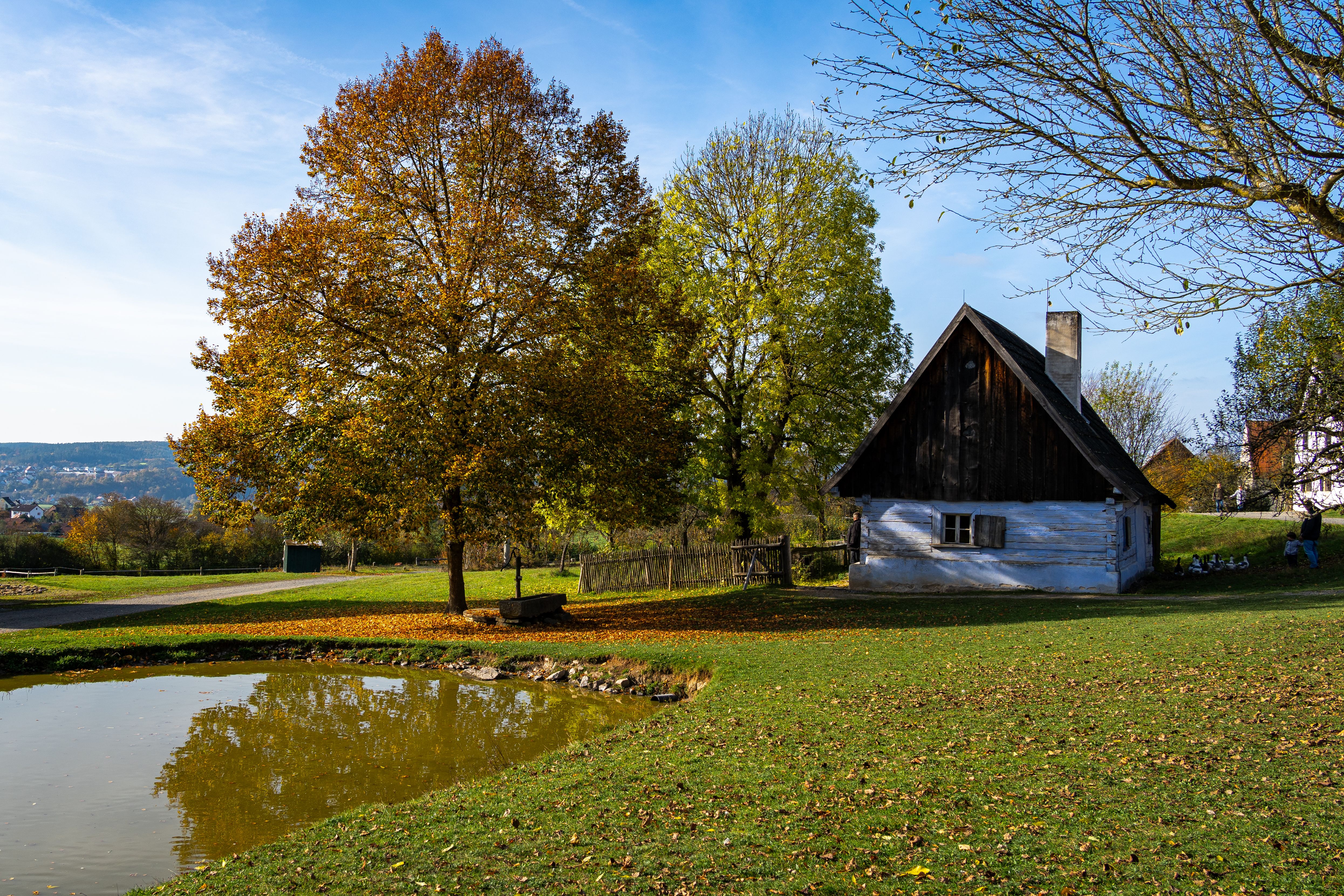 Charming Farmhouse in Autumn Landscape · Free Stock Photo