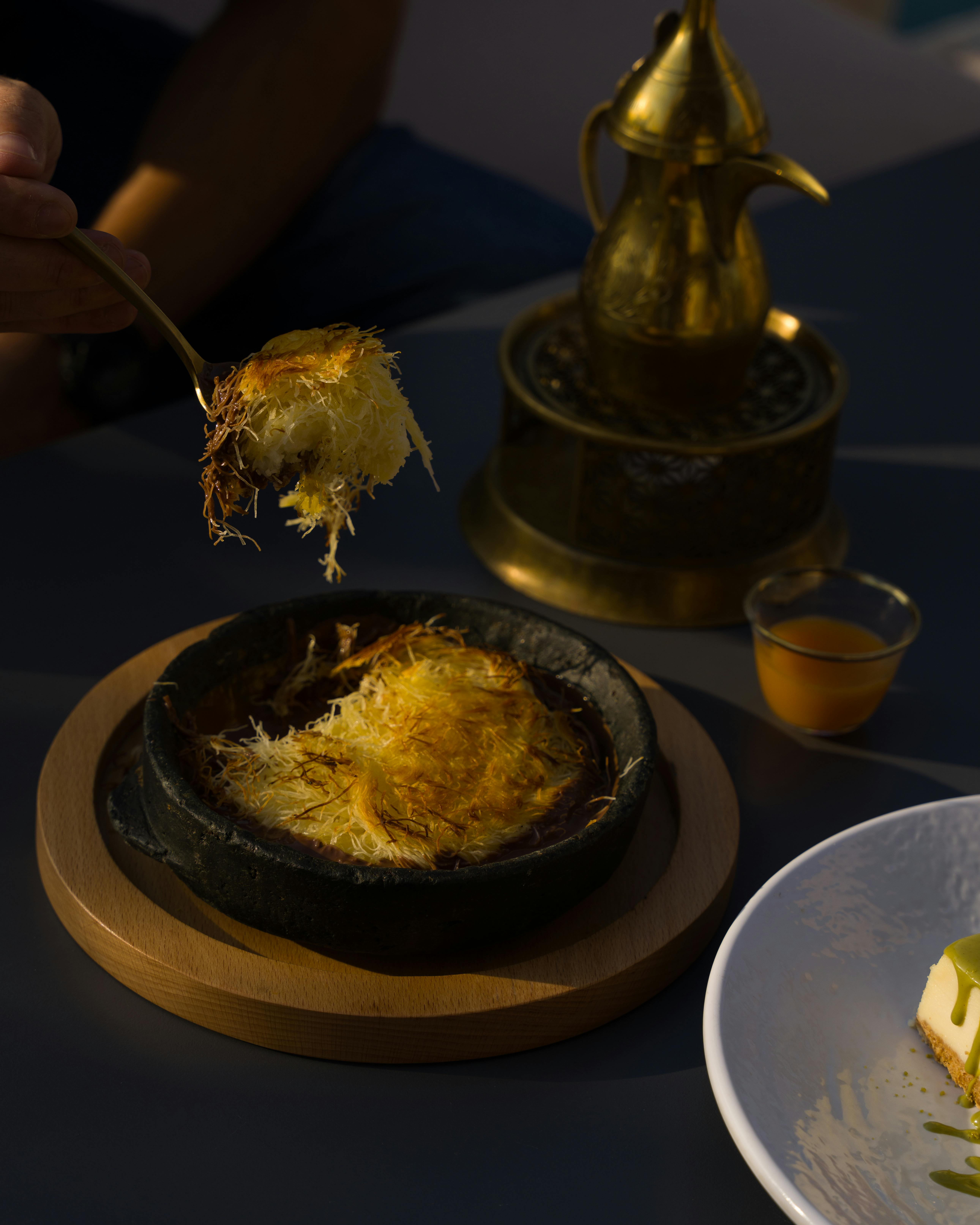 Traditional Middle Eastern Kanafeh Dessert Served · Free Stock Photo