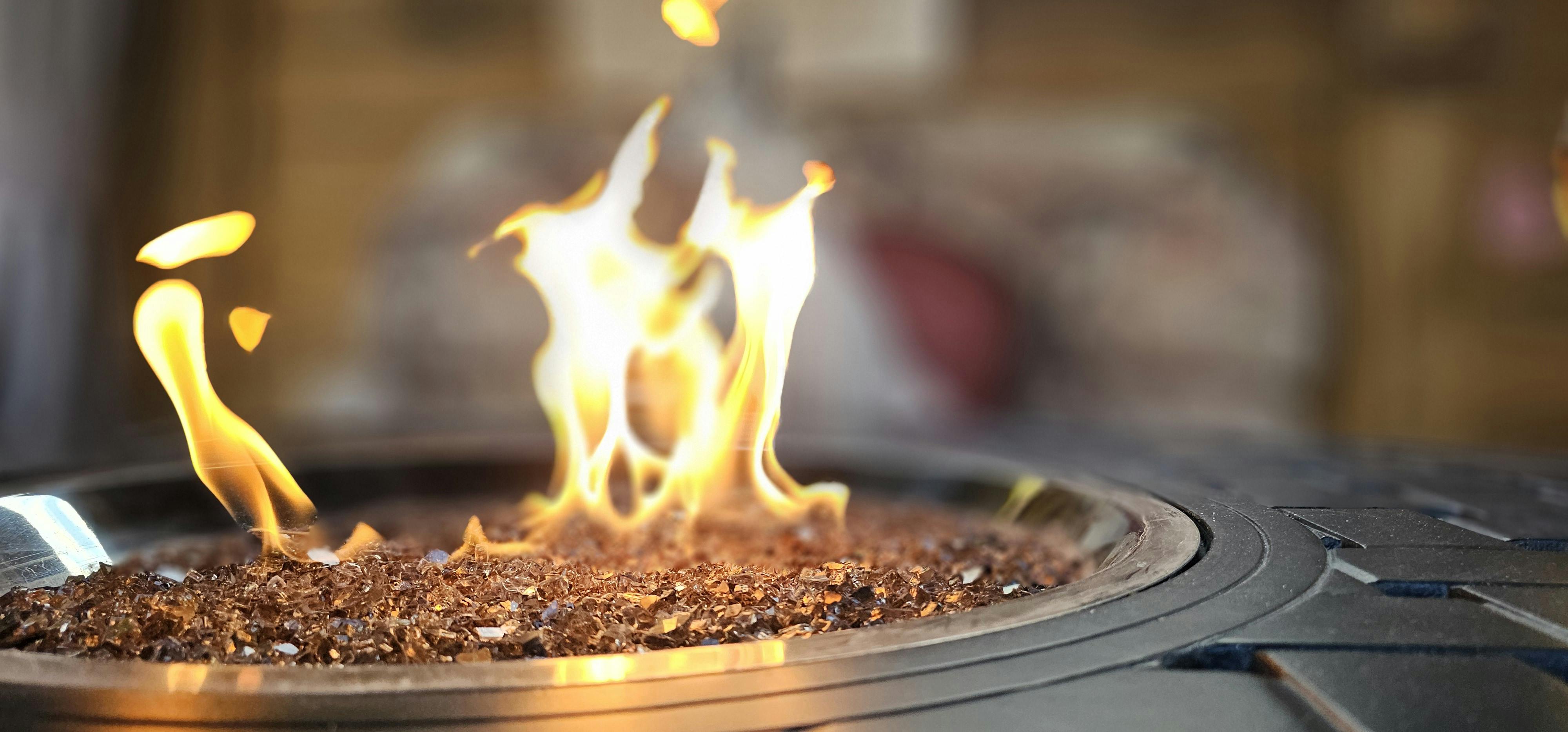 Cozy Outdoor Fire Pit with Flickering Flames · Free Stock Photo