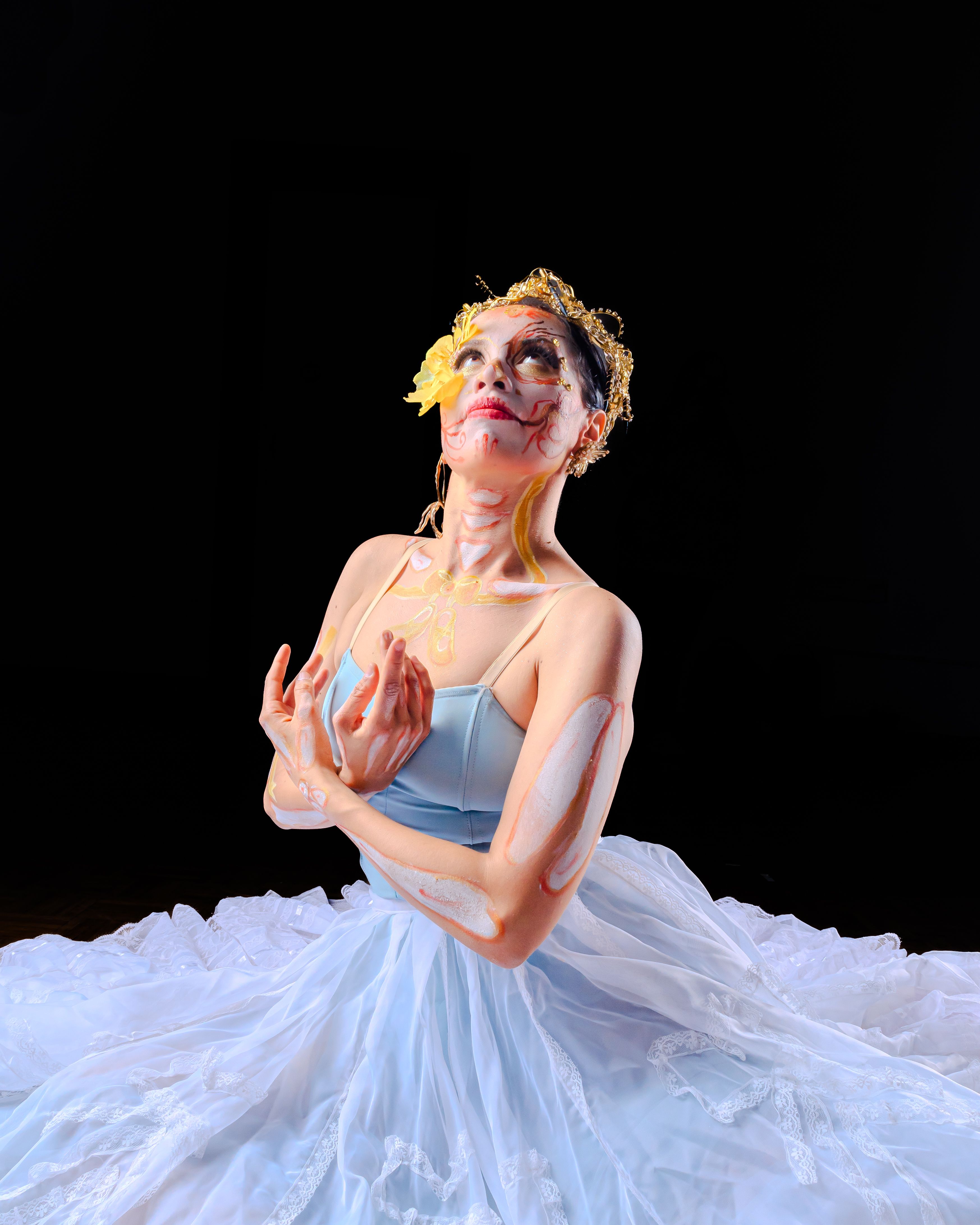 Ballet Dancer with Artistic Face Paint in Mexico City · Free Stock Photo