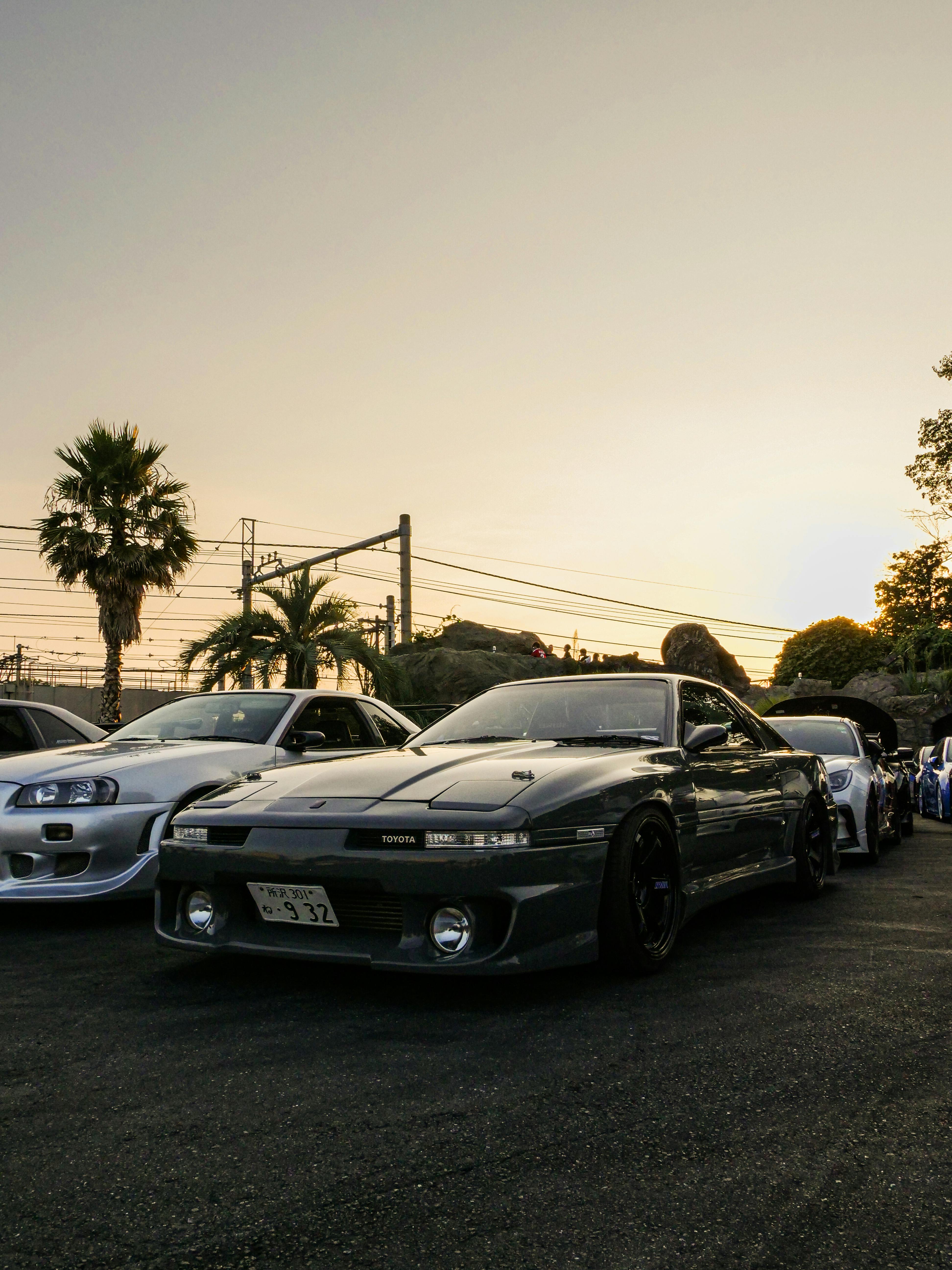 Classic Japanese Cars at Sunset in Tokyo · Free Stock Photo