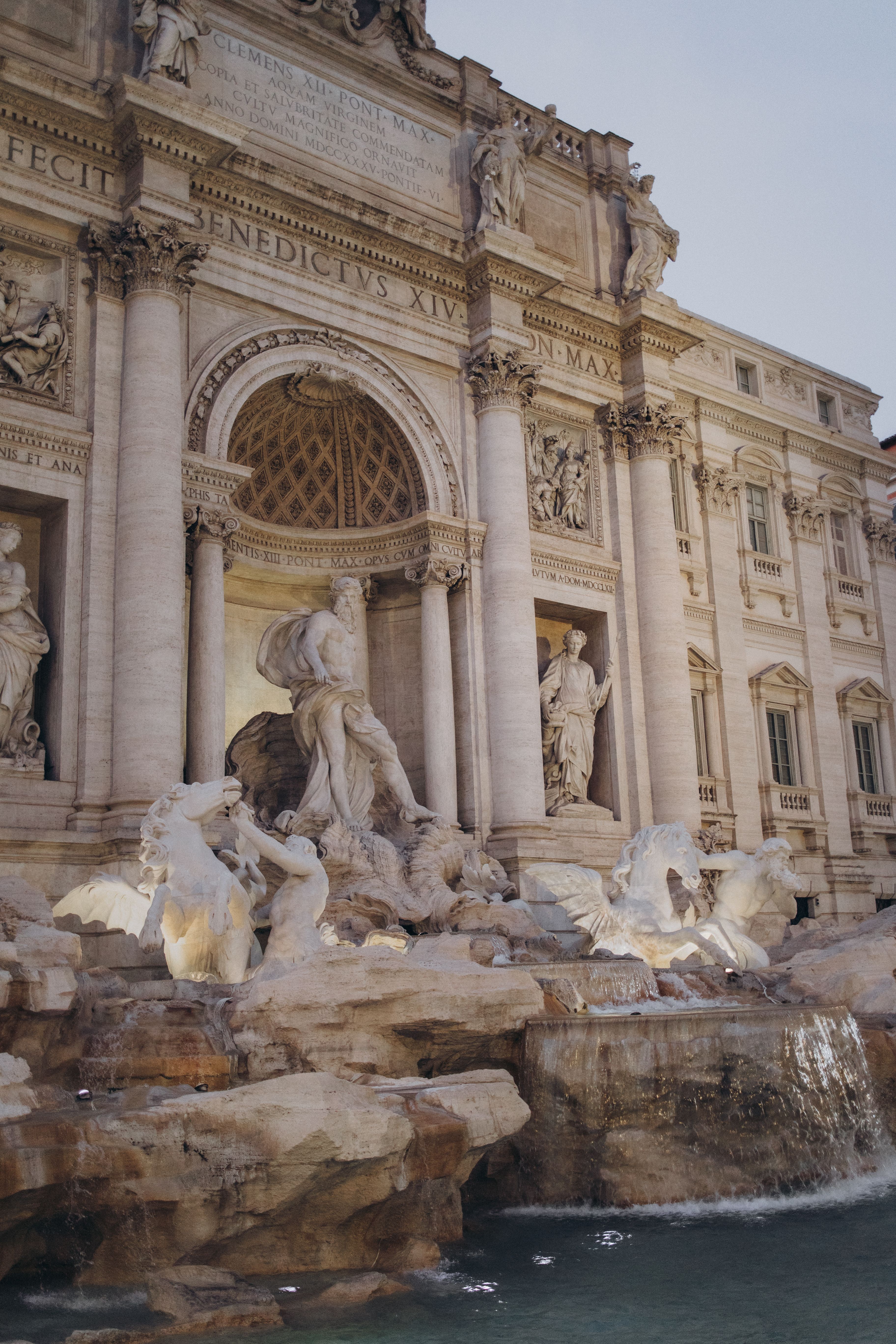 Iconic Trevi Fountain in Rome, Italy at Daytime · Free Stock Photo