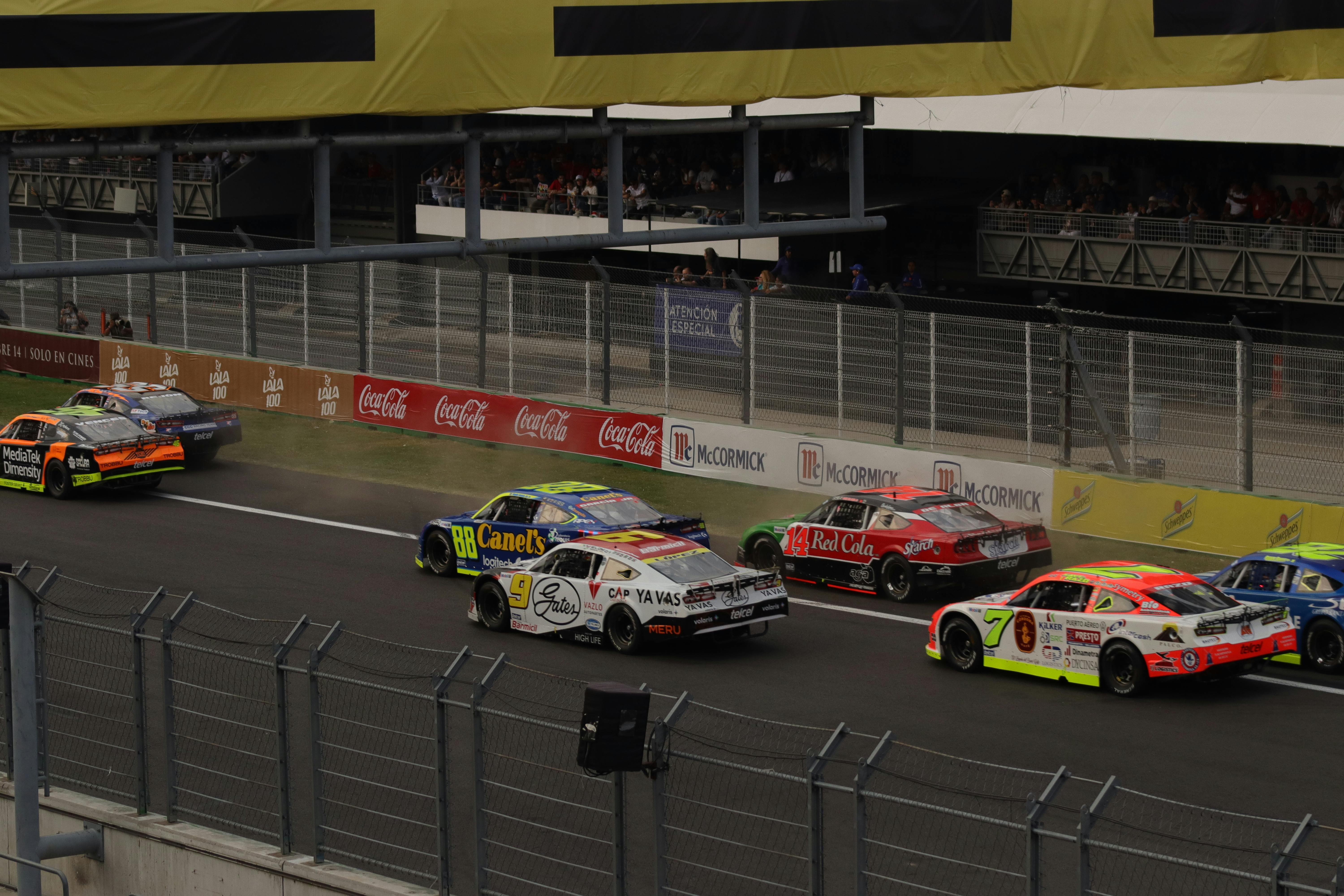 Exciting Race Day at Mexico City Speedway · Free Stock Photo