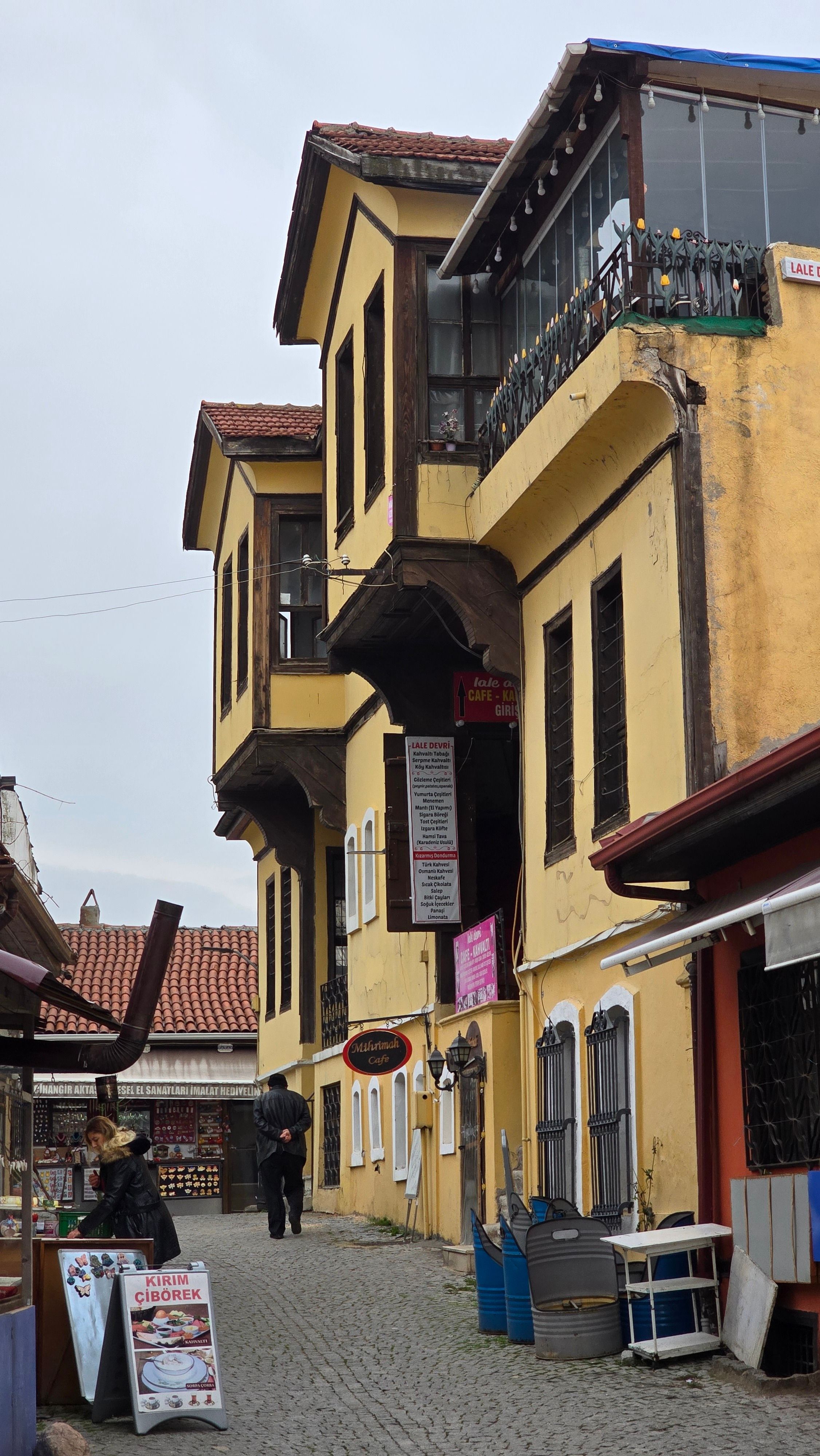 Historic Street in Quaint European Neighborhood · Free Stock Photo