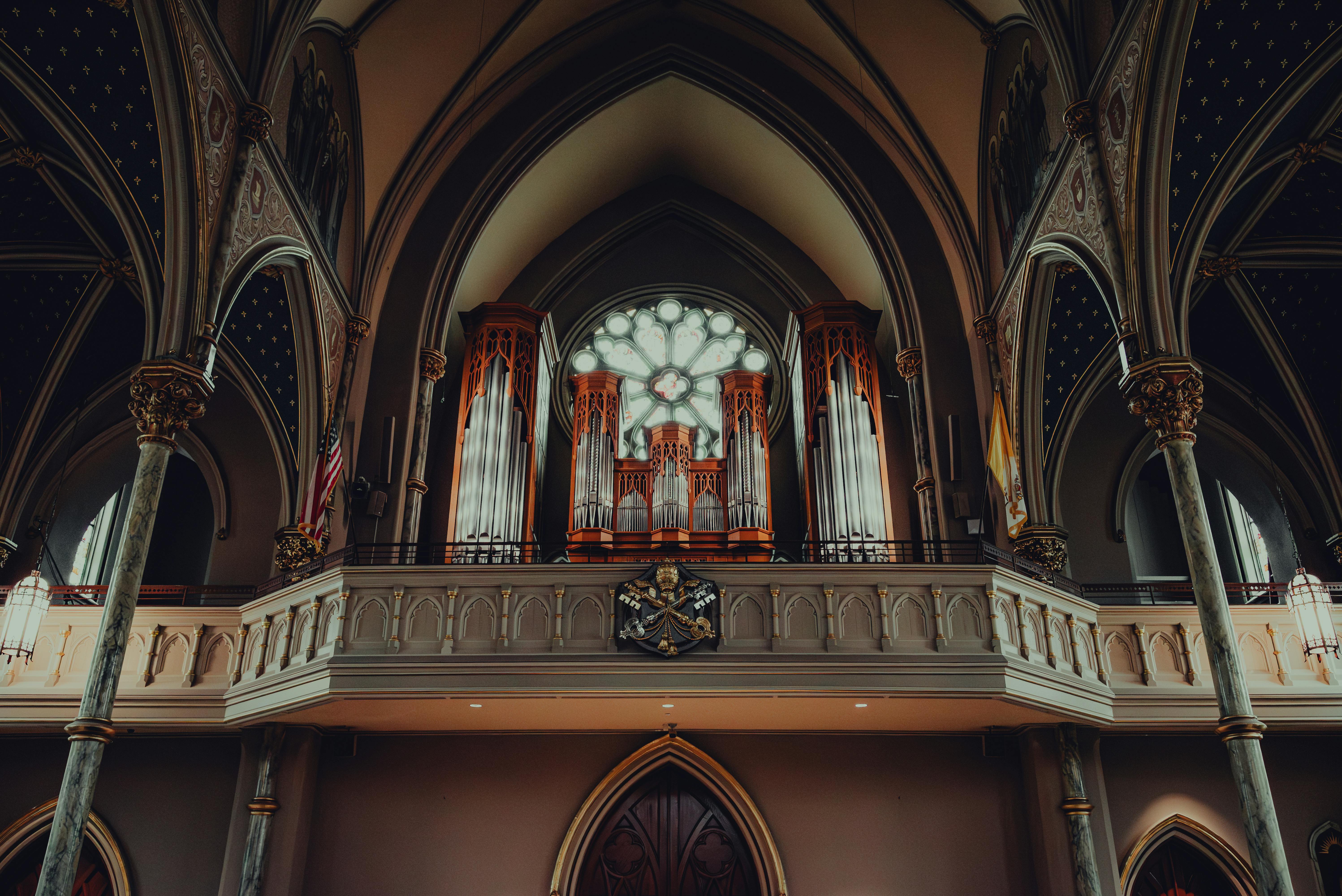 Gothic Church Interior with Pipe Organ in Savannah · Free Stock Photo