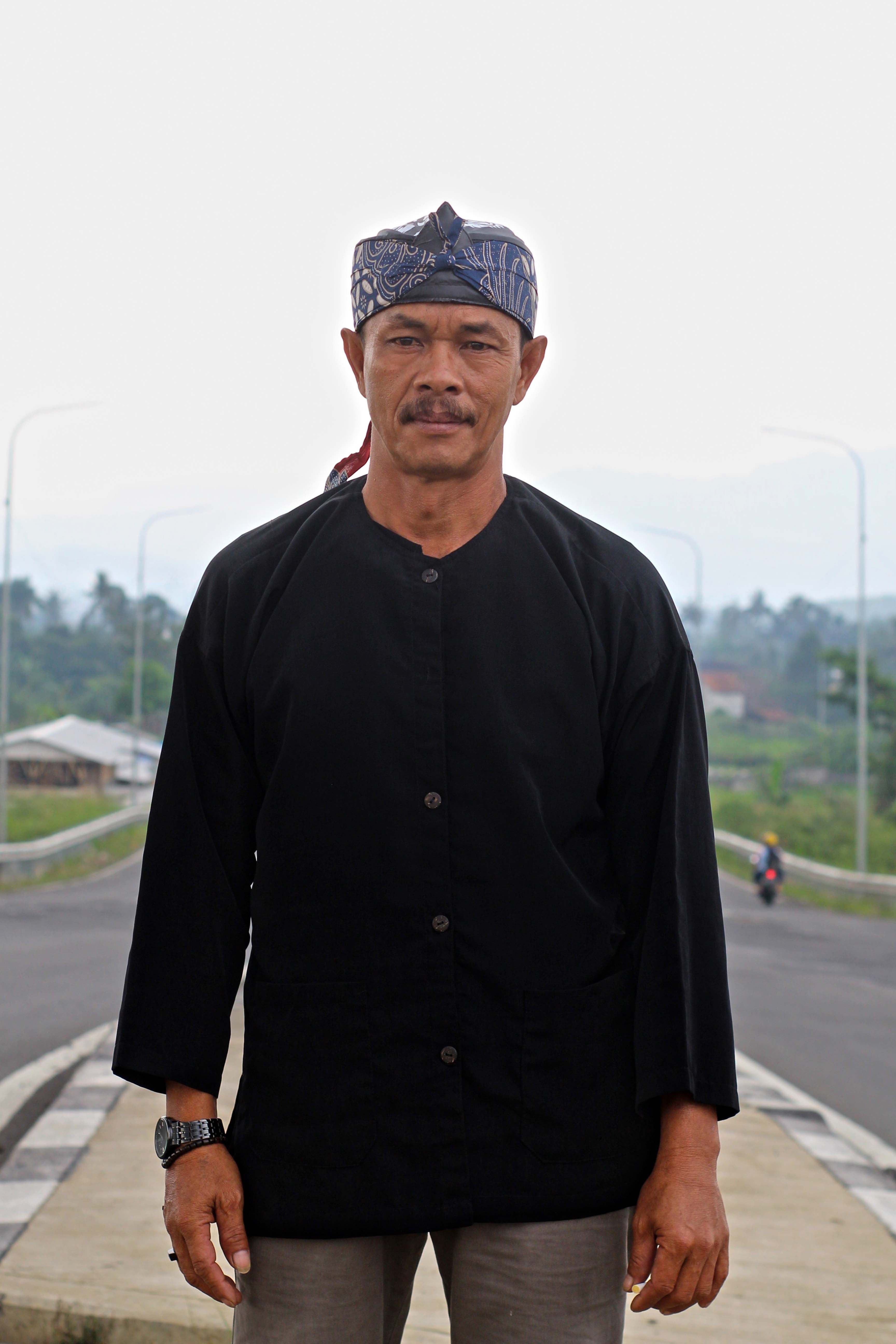 Portrait of Indonesian Man in Sukabumi Tradition · Free Stock Photo