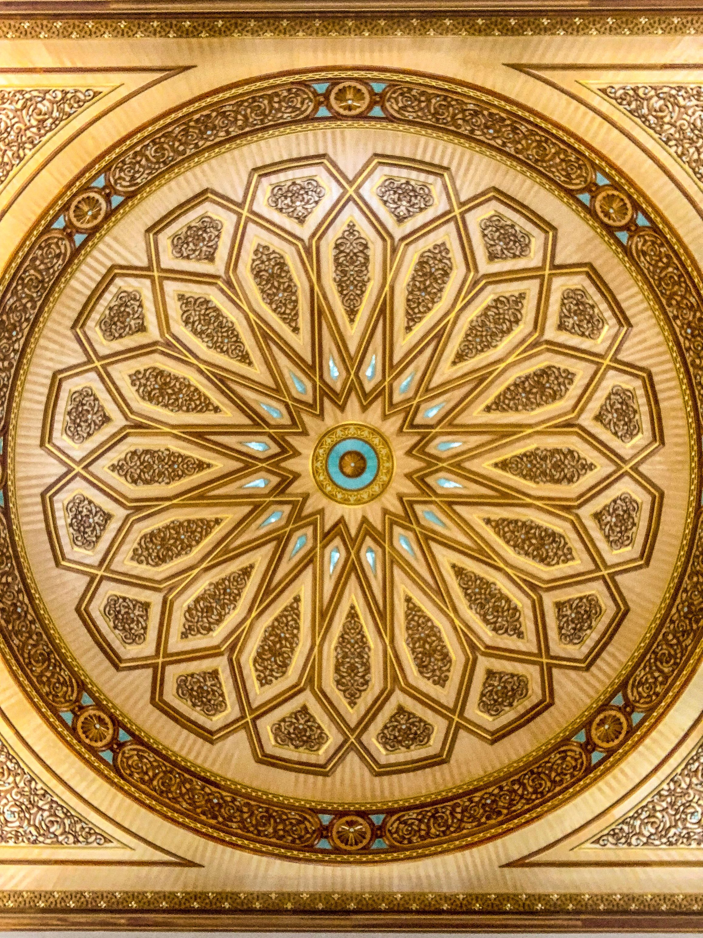 Intricate Islamic Architectural Ceiling Design · Free Stock Photo