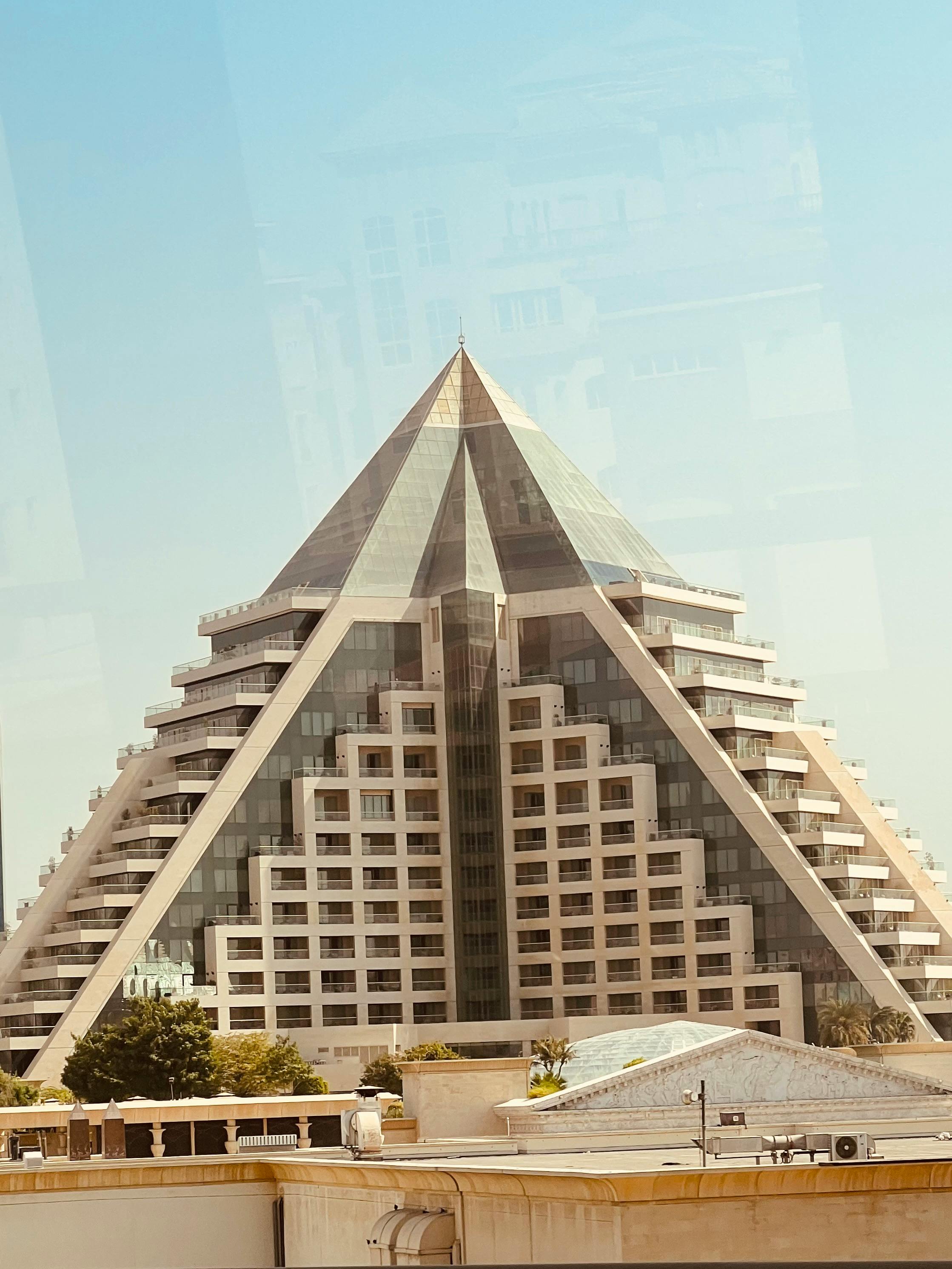 Fundo Triangular Photos, Download The BEST Free Fundo Triangular Stock ...