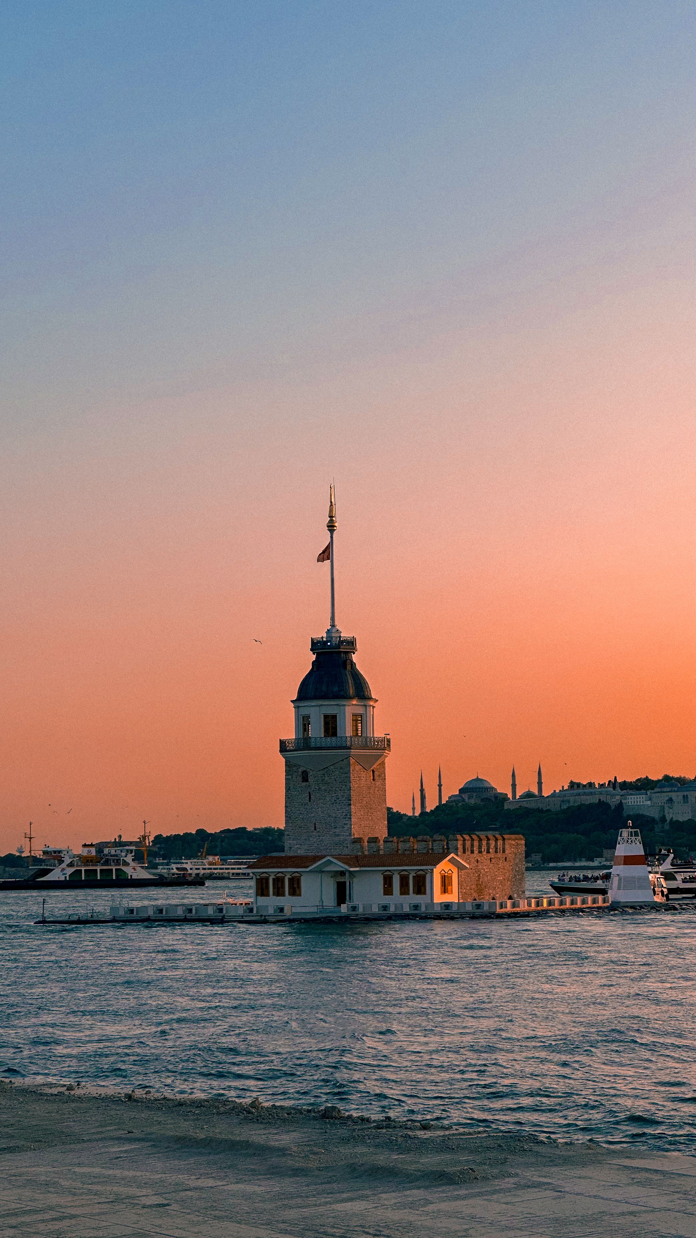 Maiden's Tower at Sunset in Istanbul · Free Stock Photo