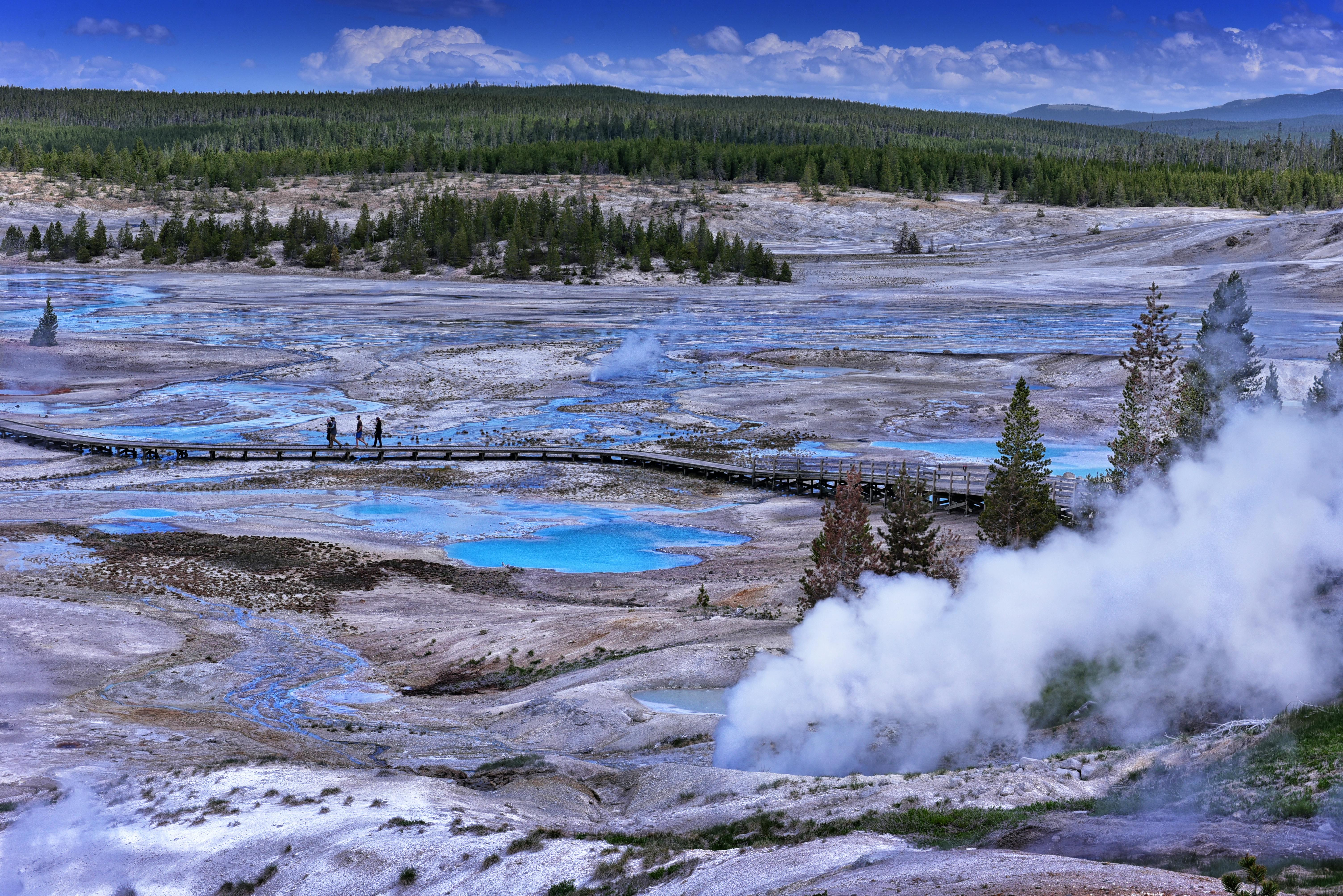 Yellowstone Hot Spring · Free Stock Photo