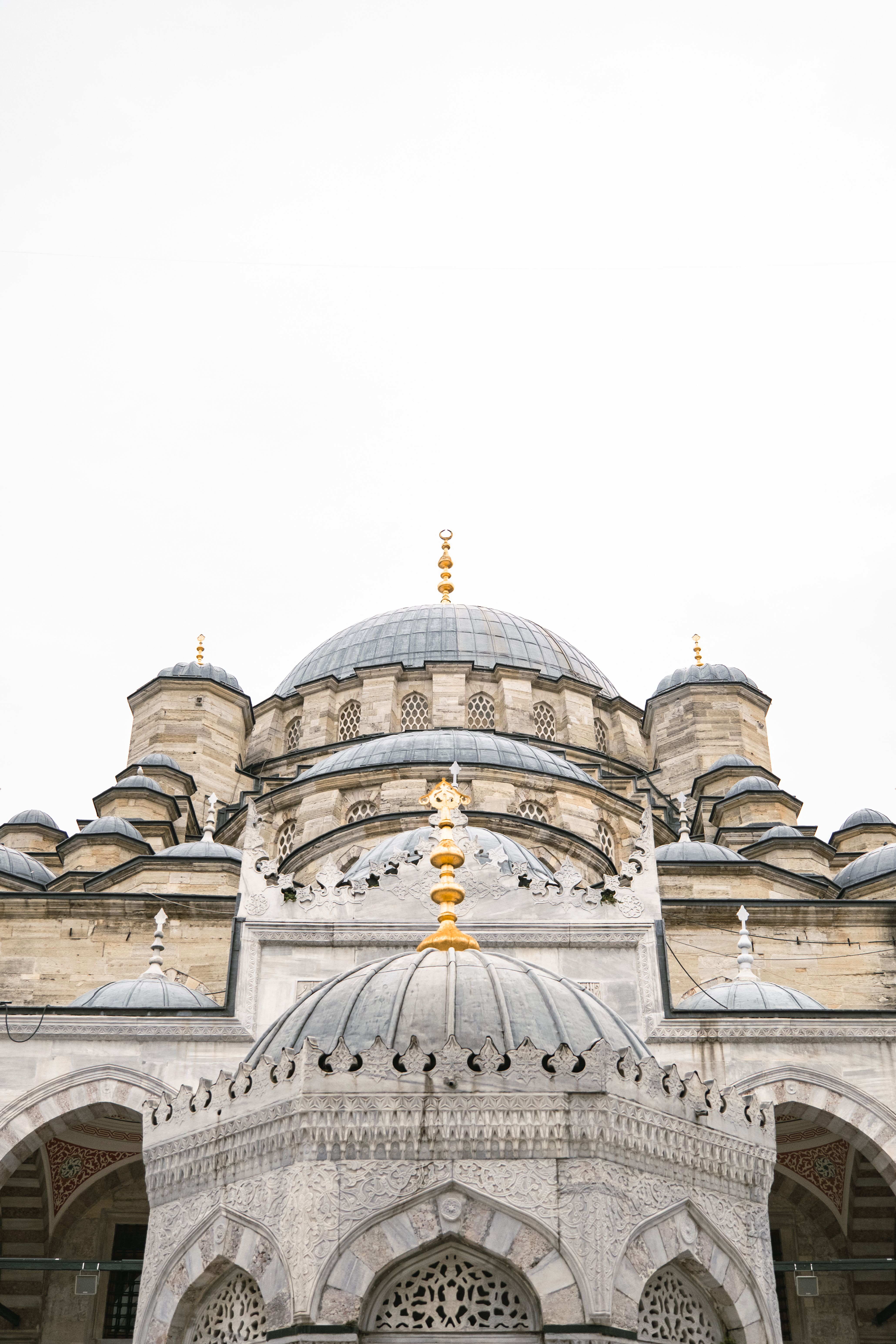 Detailed Exterior of Historical Ottoman Mosque · Free Stock Photo
