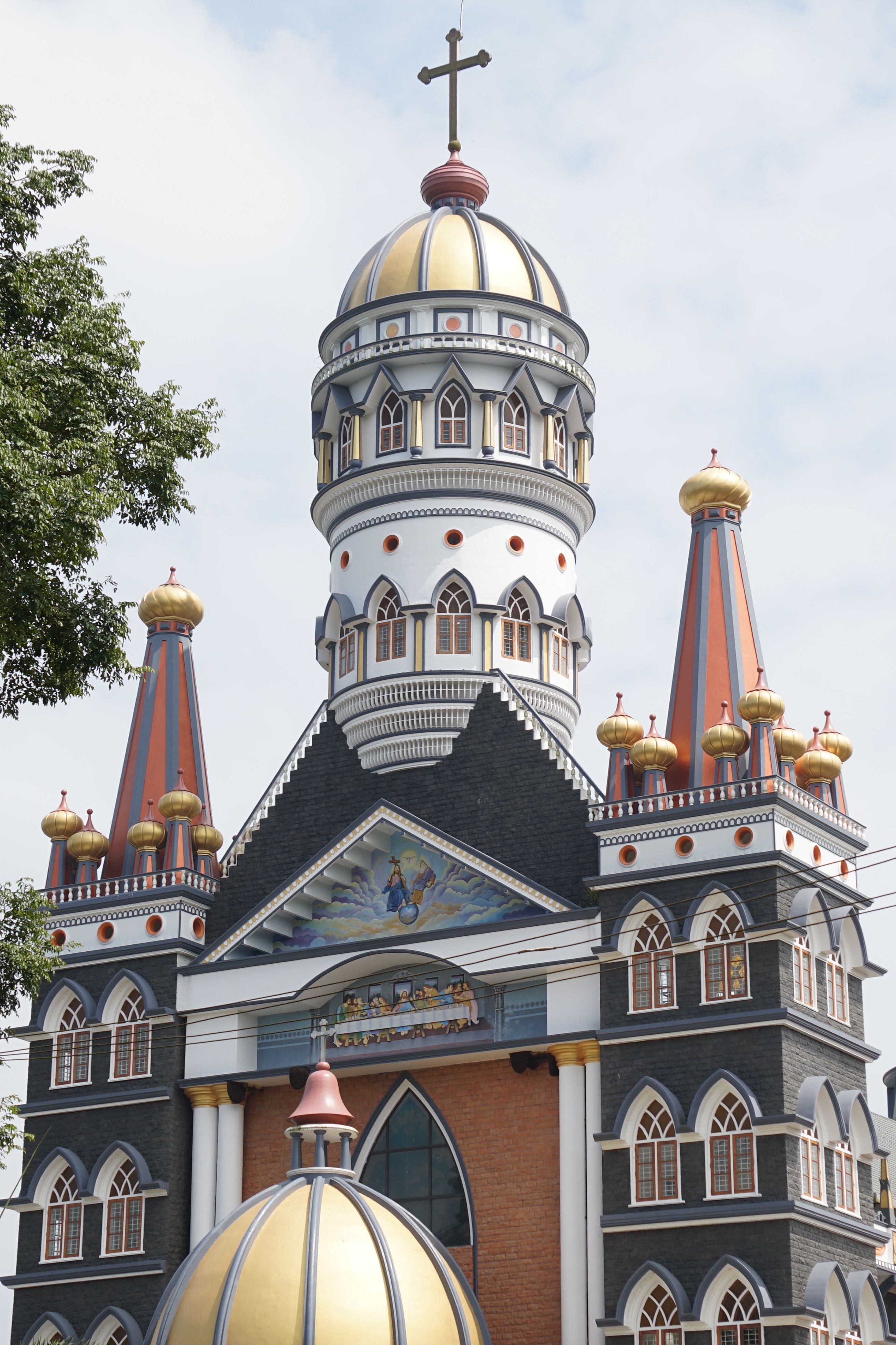 Unique Architectural Church Facade with Domes · Free Stock Photo