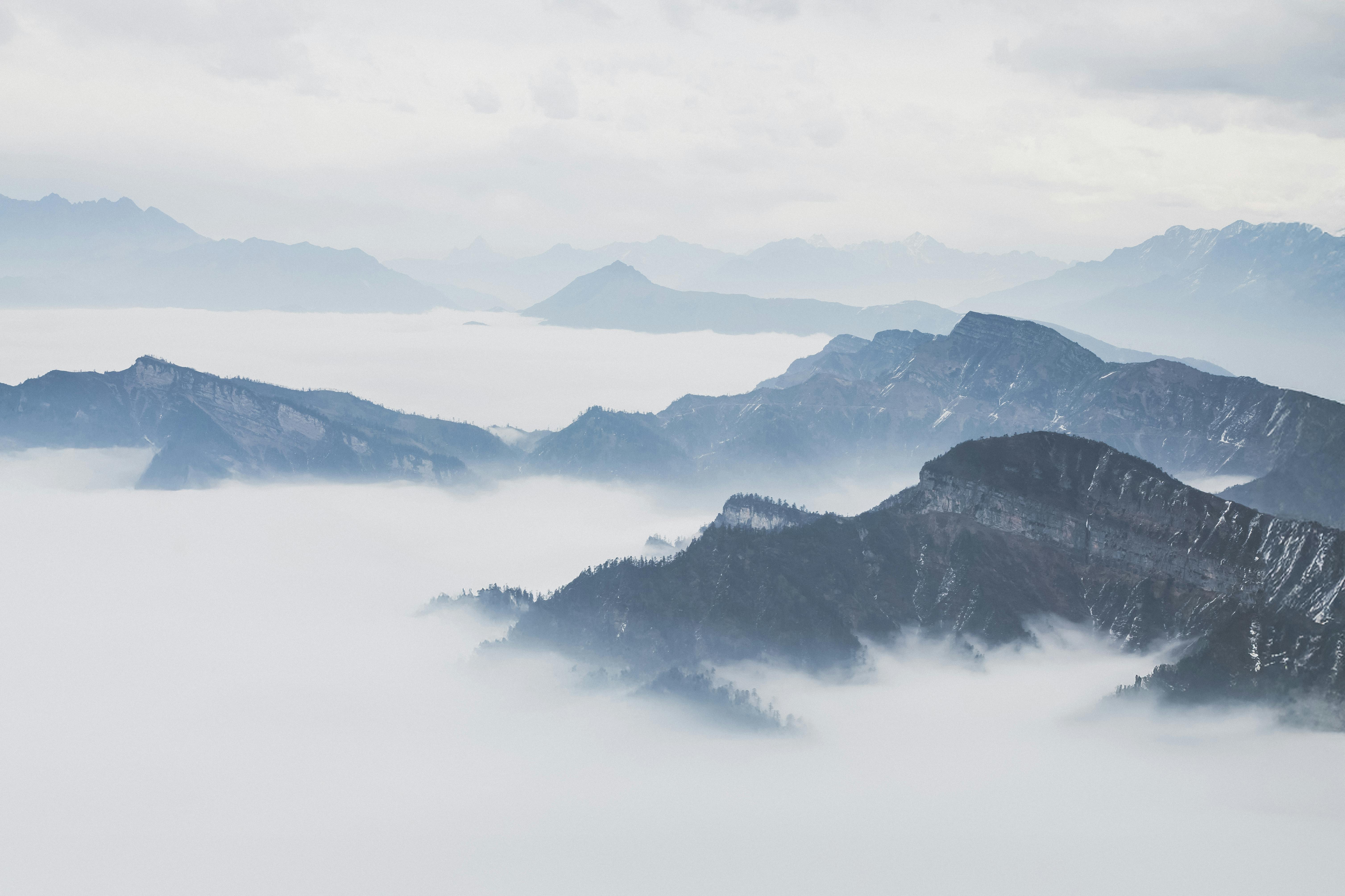Misty Mountain Range with Stunning Views · Free Stock Photo