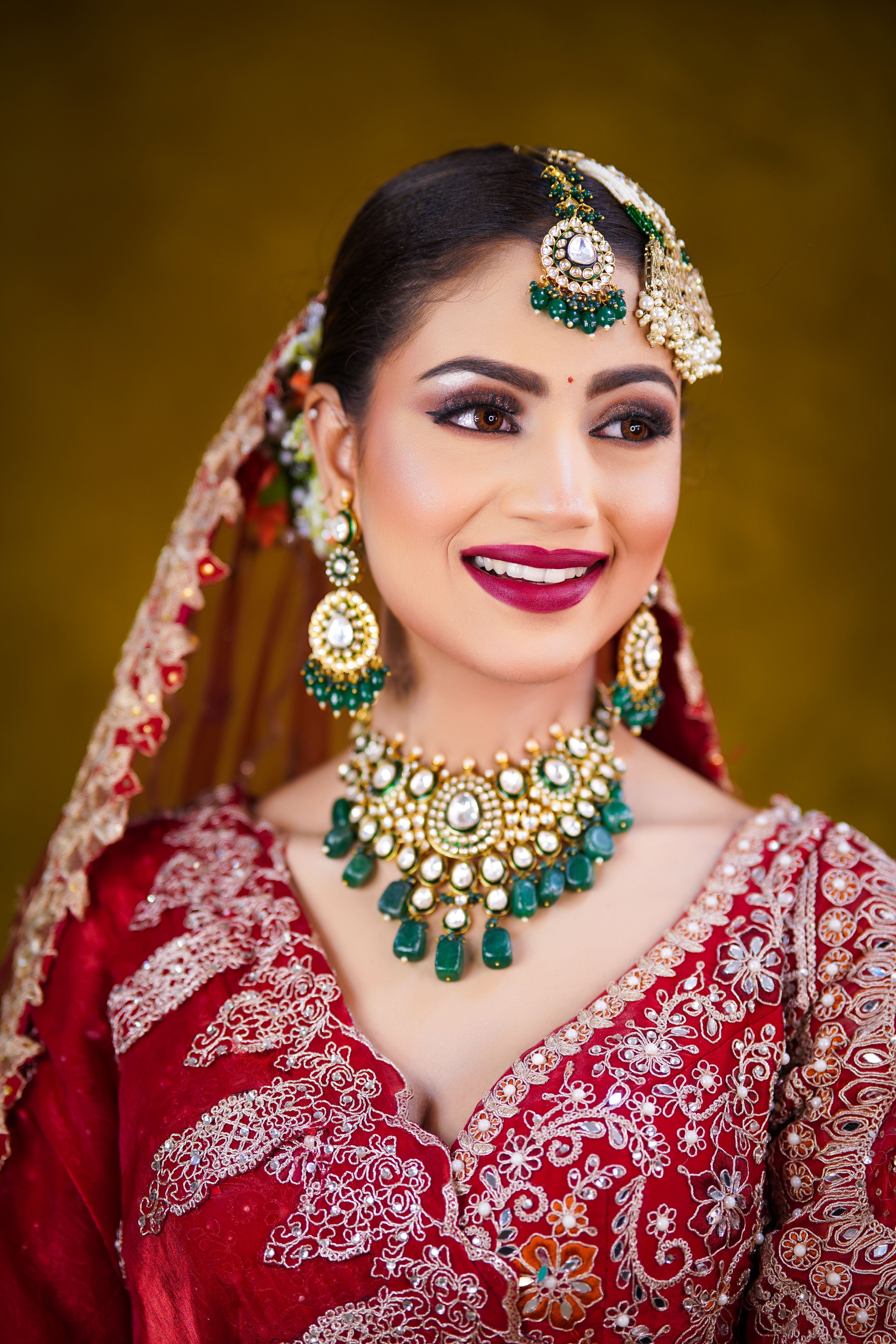 Elegant Indian Bride in Traditional Attire · Free Stock Photo