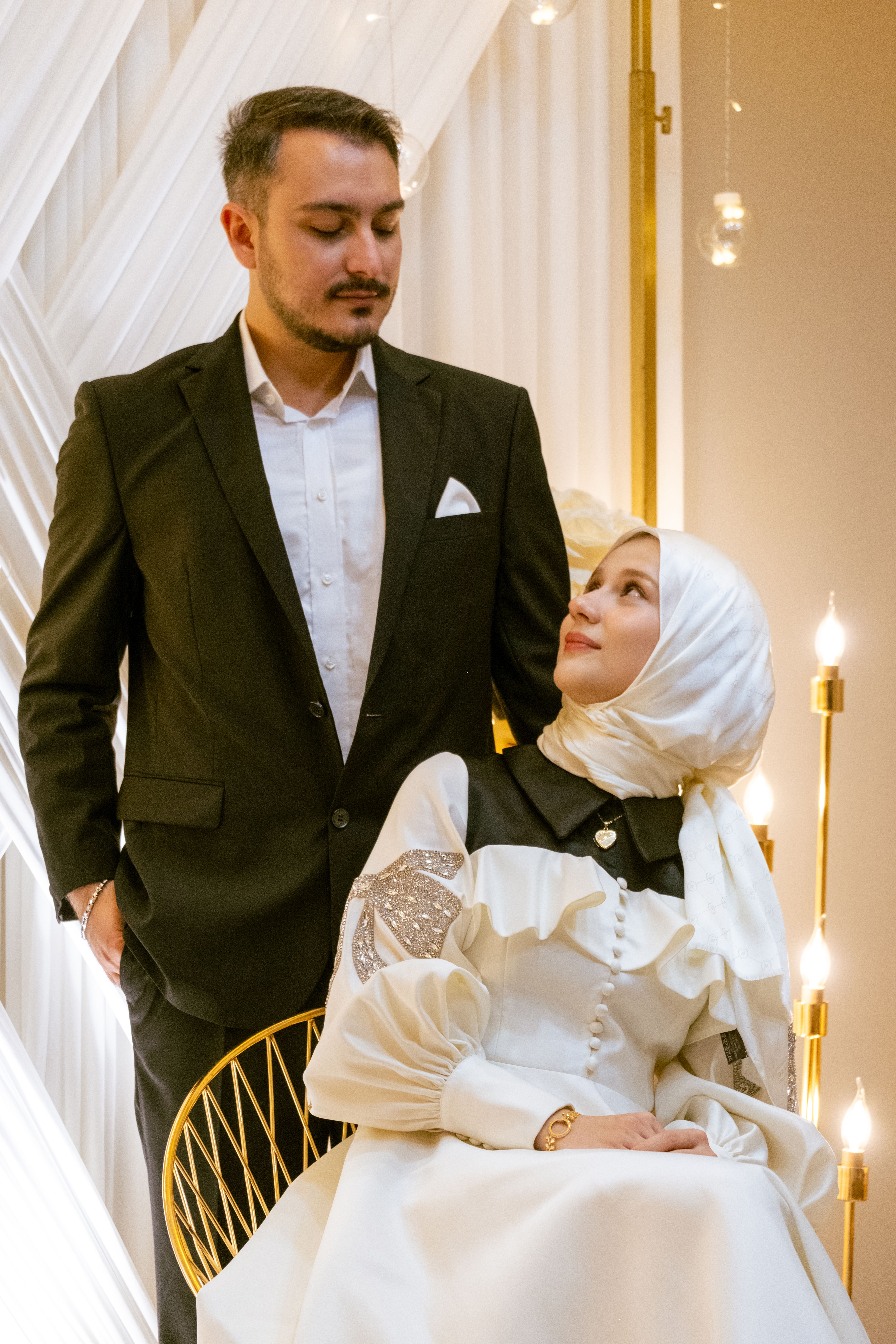 Elegant Couple in Formal Attire at Indoor Event · Free Stock Photo
