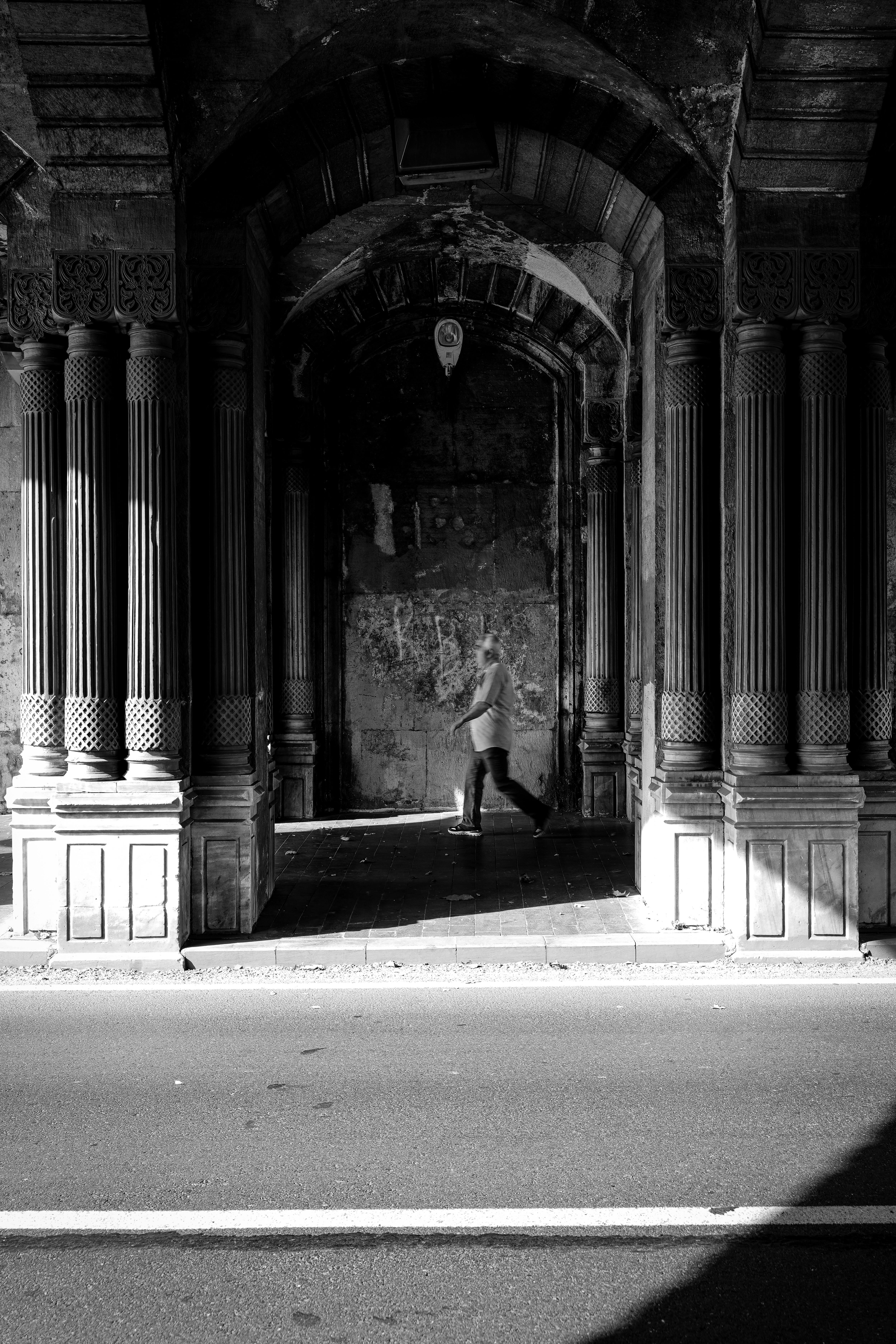 Monochrome Archway Scene in Istanbul · Free Stock Photo
