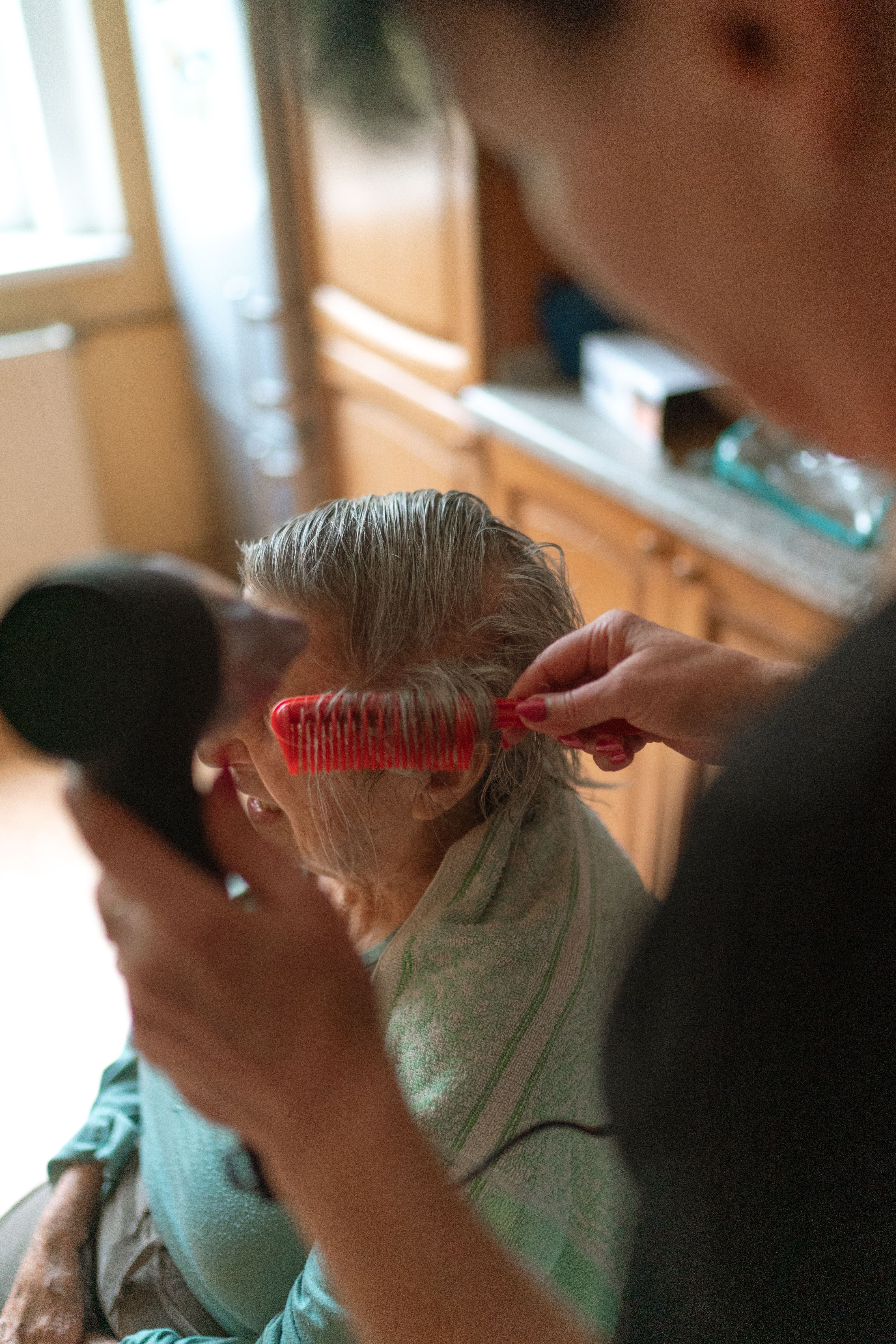 Elderly Care: Hair Grooming in Senior Home · Free Stock Photo