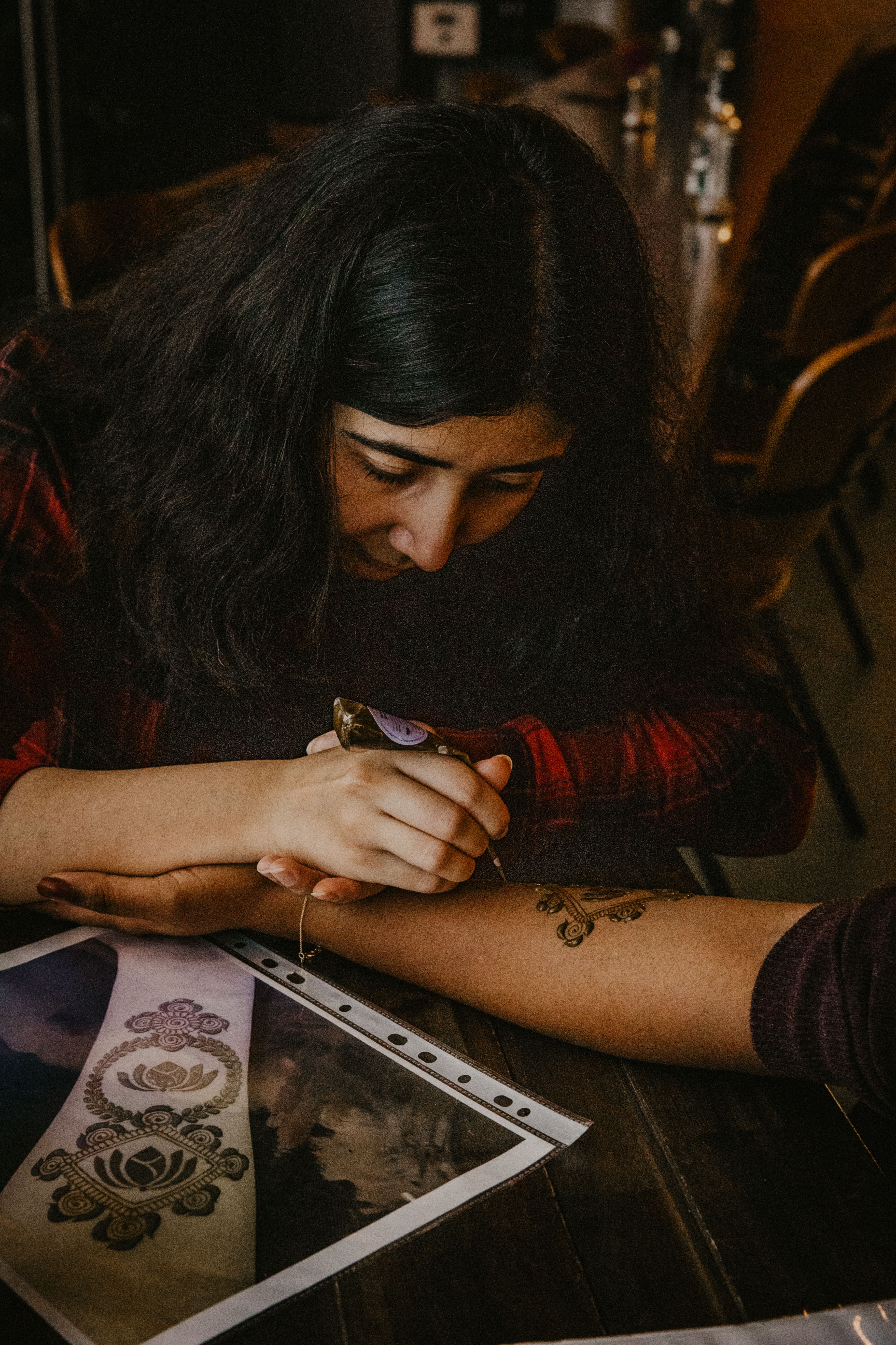 Applying Henna Photos Download The Best Free Applying Henna Stock