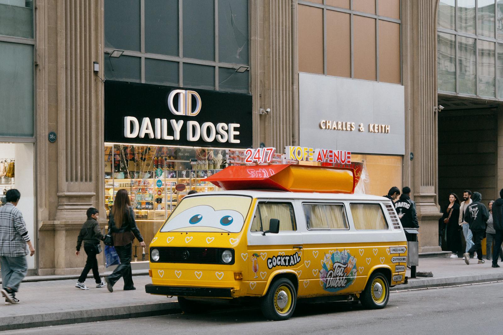 Cartoon Van Photos, Download The BEST Free Cartoon Van Stock Photos ...