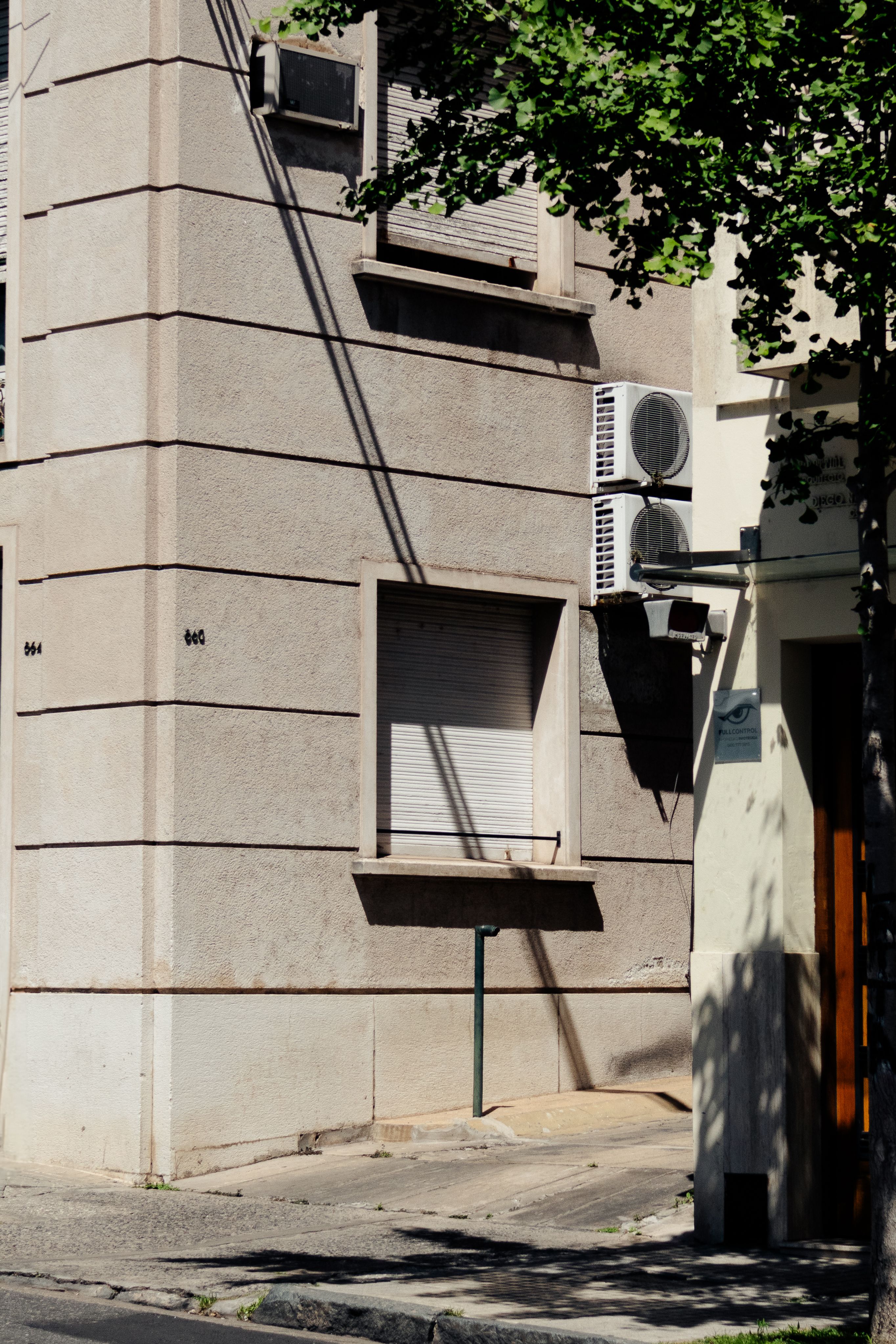 Modern Architecture Street Corner in Rosario · Free Stock Photo