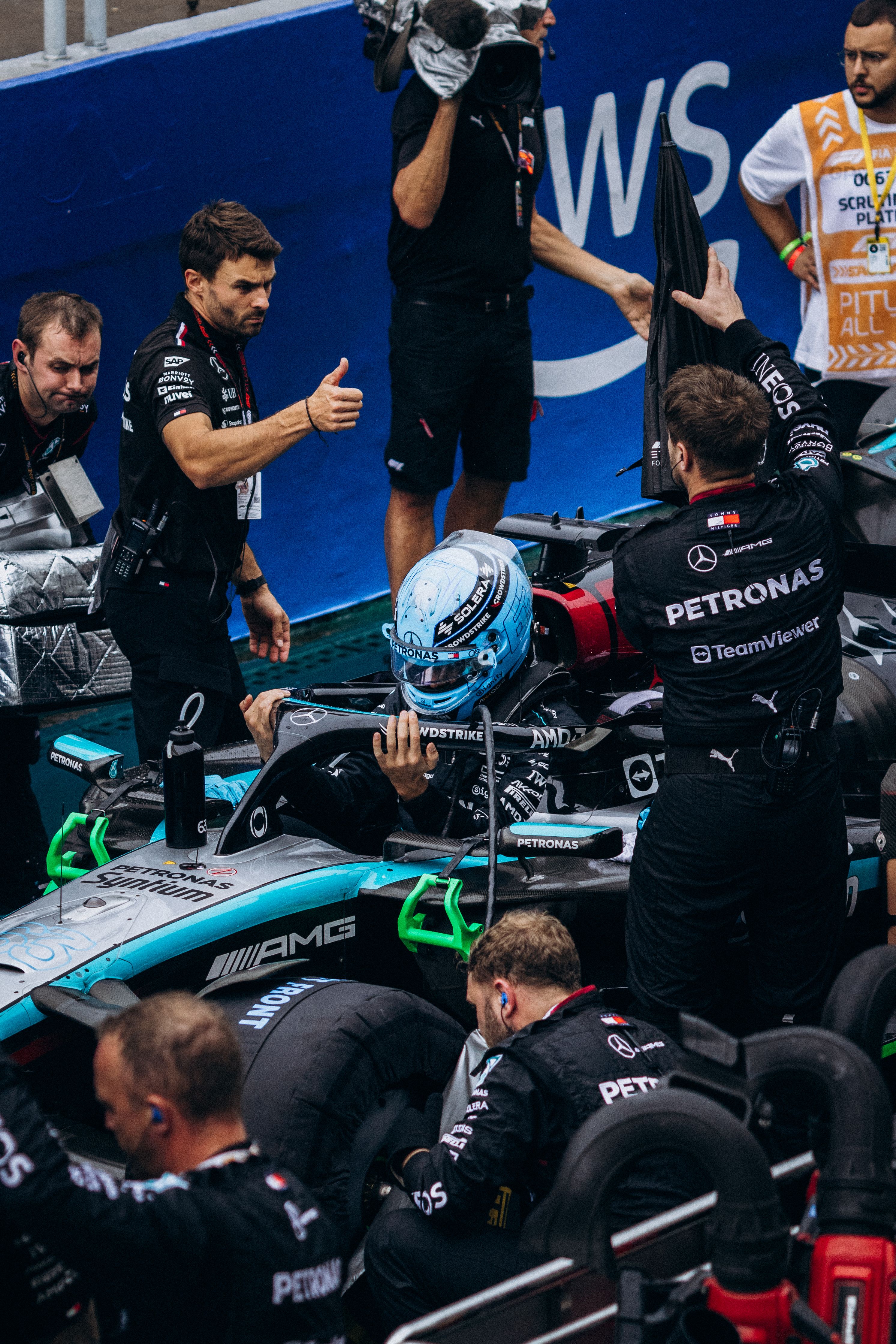 Tim Formula 1 Bersiap Untuk Balapan · Foto Stok Gratis