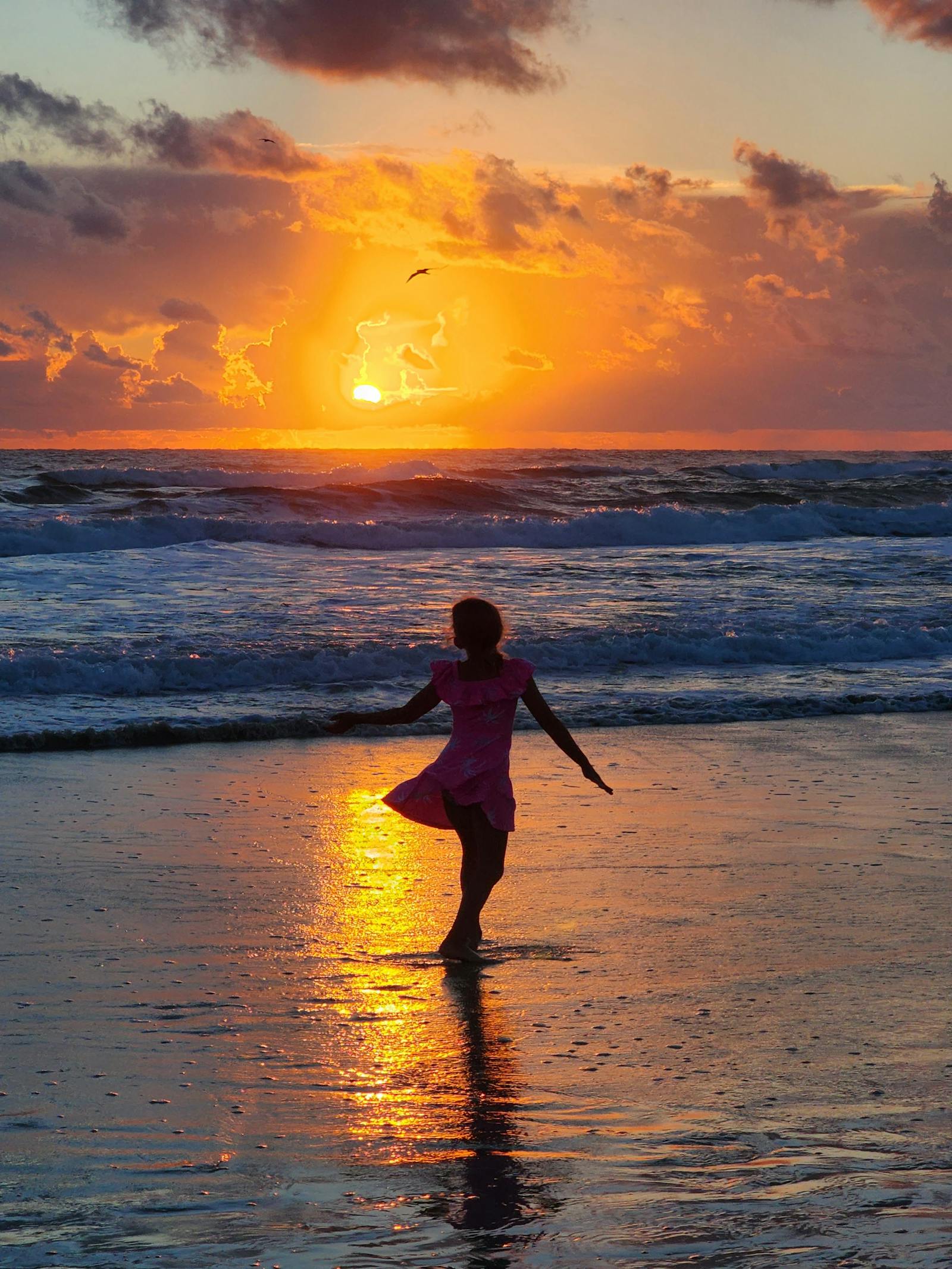 Girl Beach Photos, Download The BEST Free Girl Beach Stock Photos & HD ...