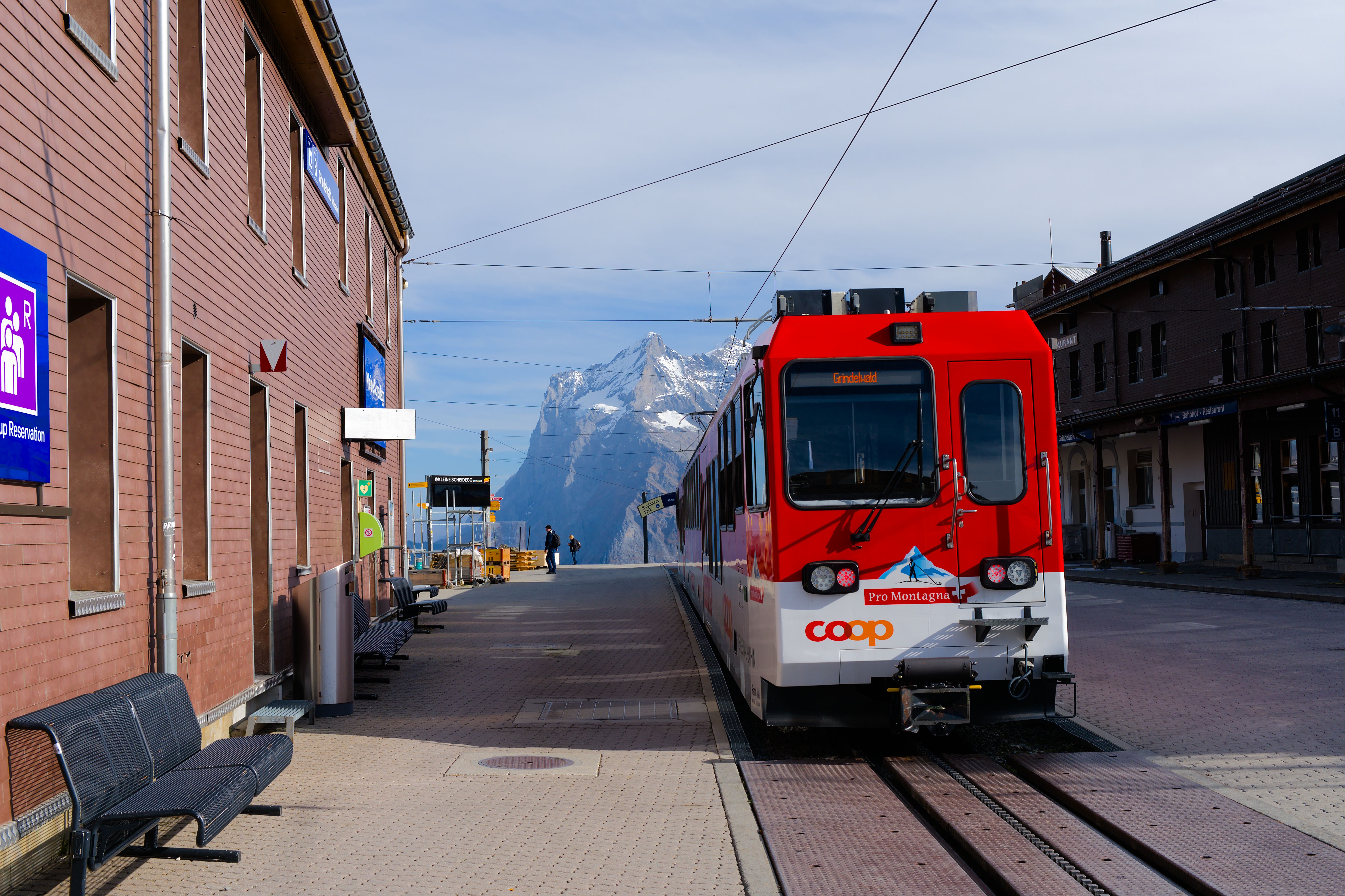 Scenic Gornergrat Railway at Swiss Alpine Station · Free Stock Photo