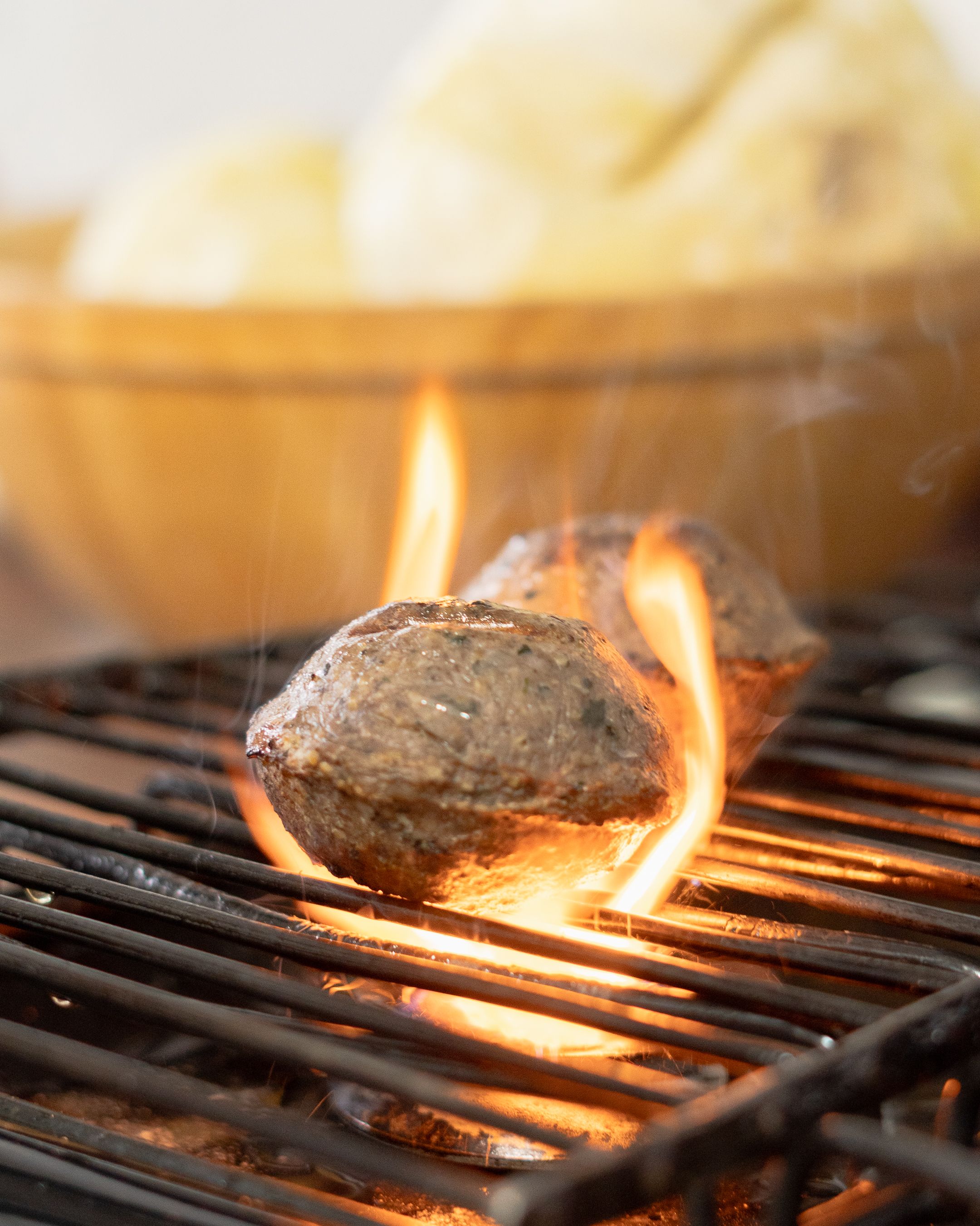 Espeto De Carne Grelhado Com Pão Na Culinária Mexicana · Foto ...