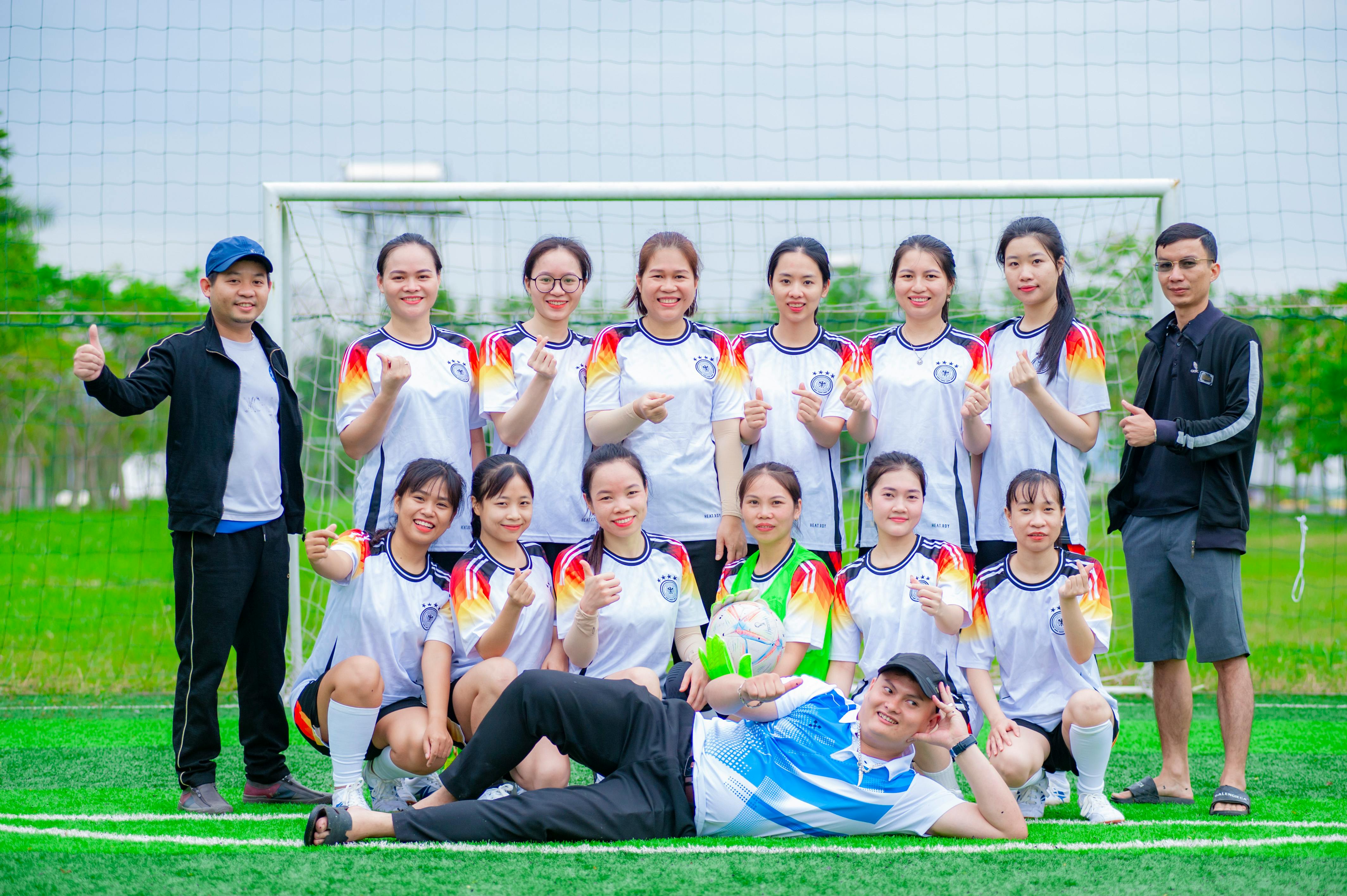 Group Photo Photos, Download The BEST Free Group Photo Stock Photos ...