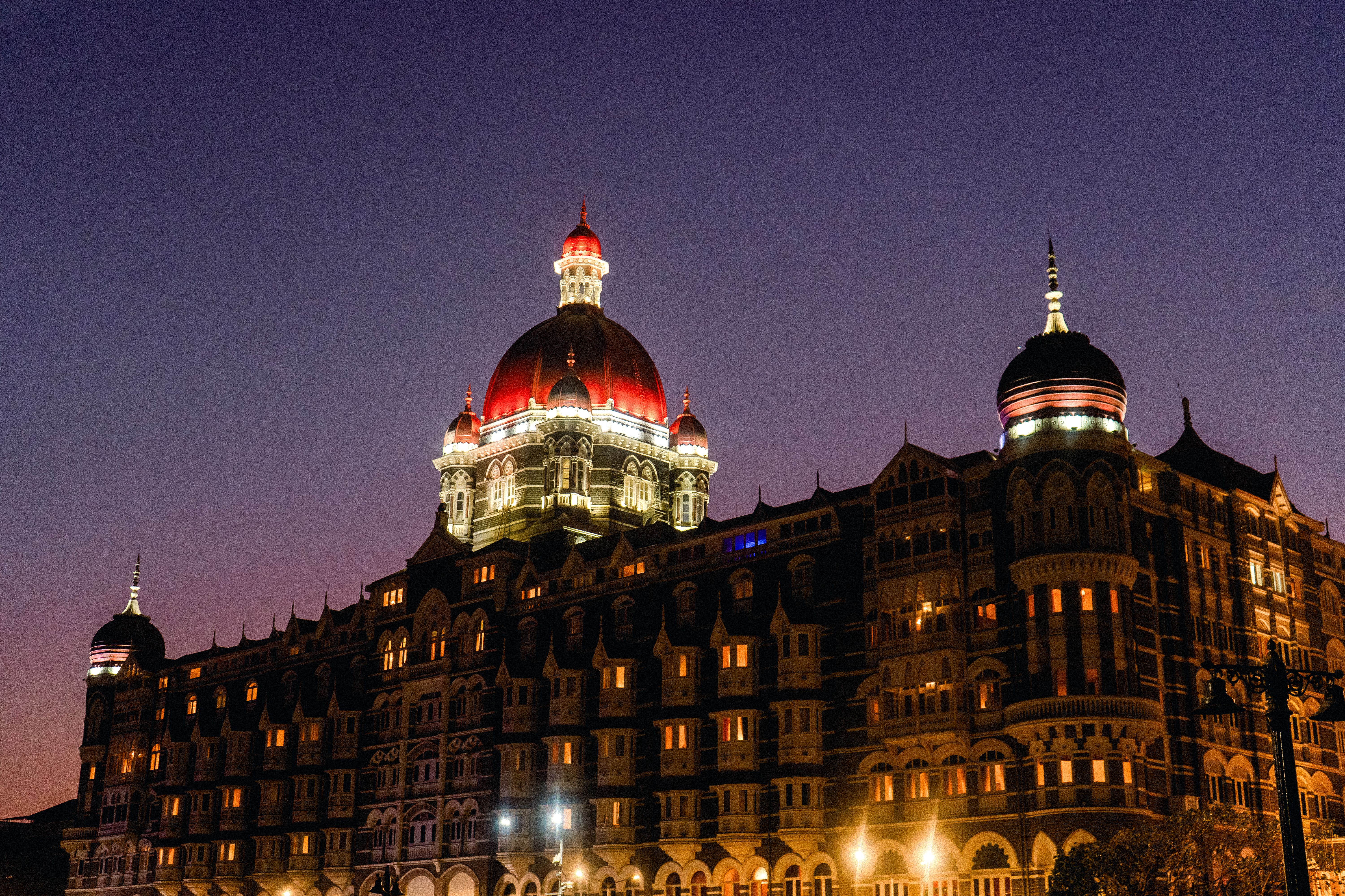 Majestic Dome of Taj Mahal Palace at Twilight · Free Stock Photo