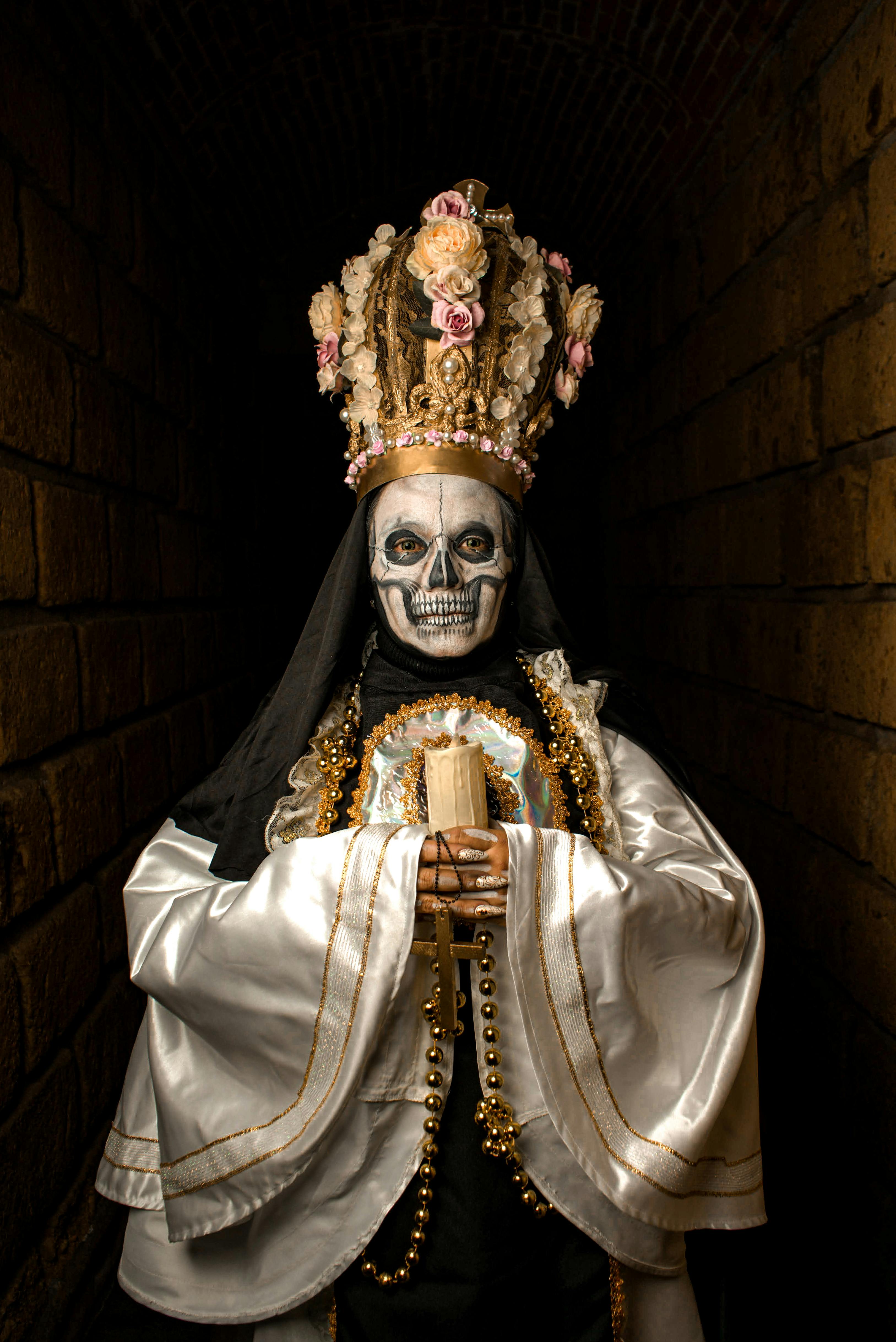 Elaborate Robes Photos, Download The BEST Free Elaborate Robes Stock ...