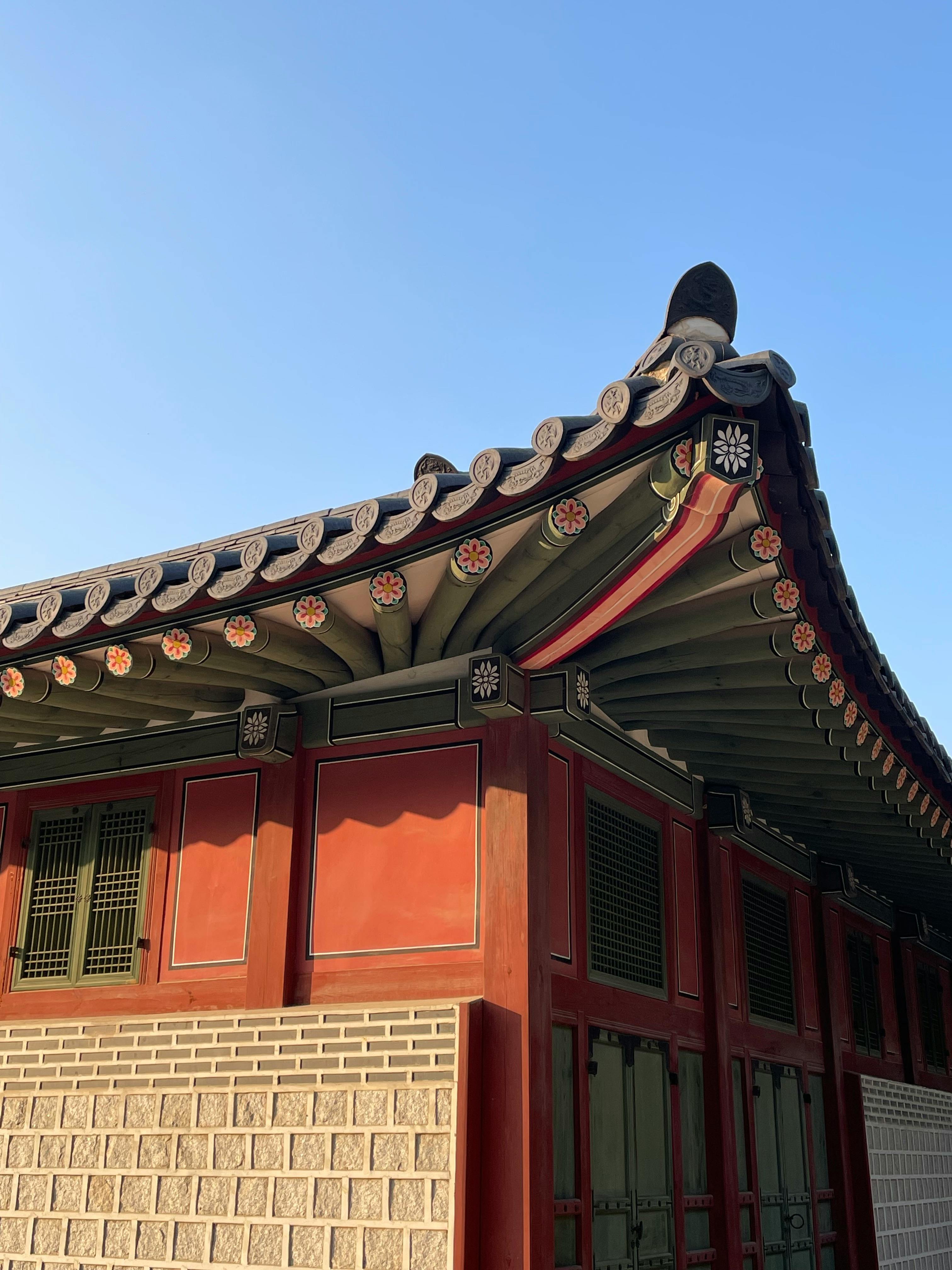 Traditional Korean Architecture in Seoul · Free Stock Photo