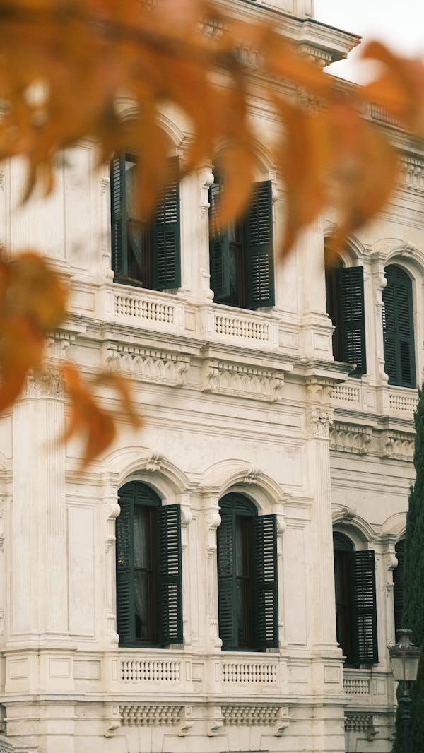 Building Exterior Photos, Download The BEST Free Building Exterior ...