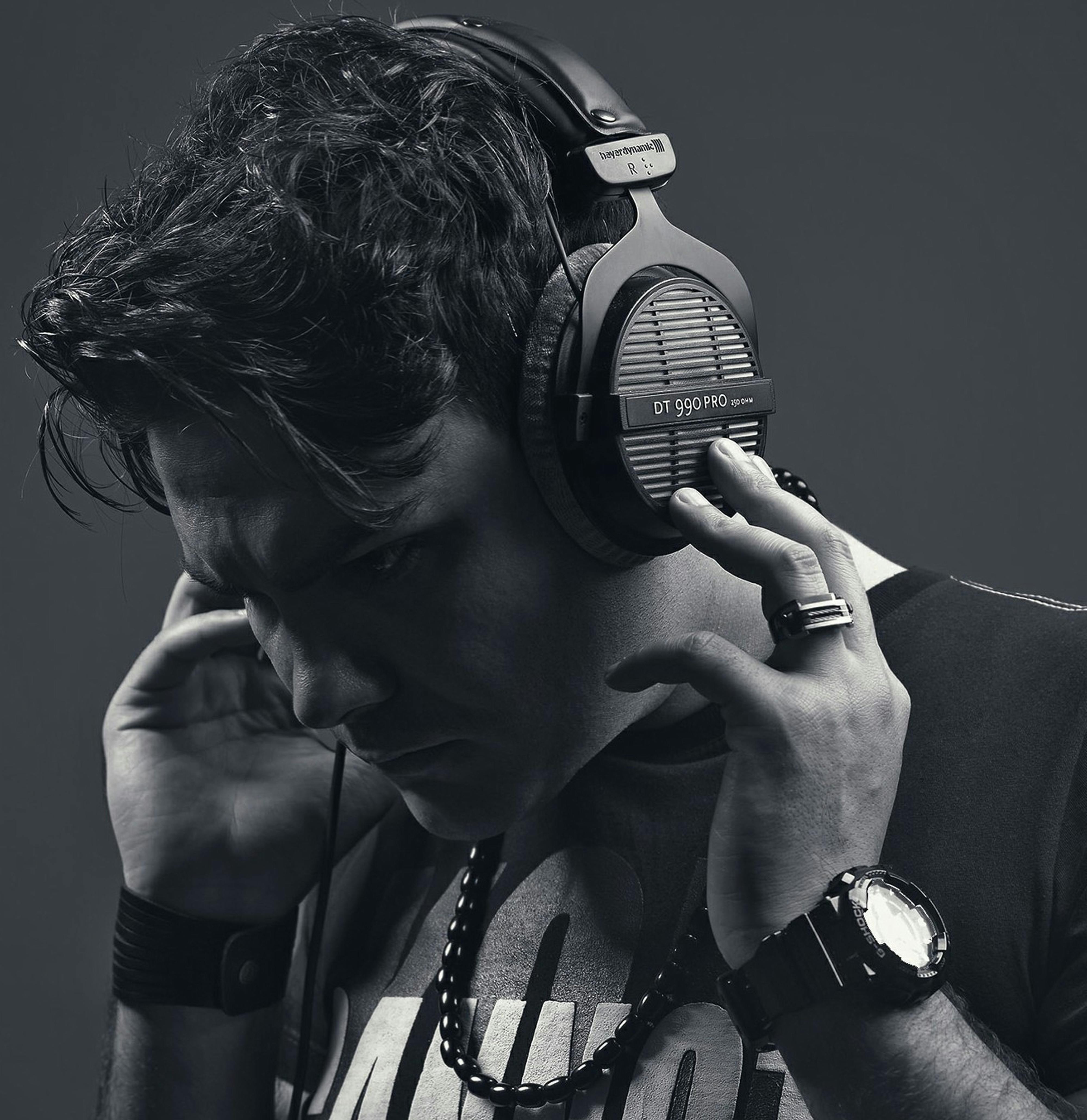 Girls With Headphone Photos, Download The BEST Free Girls With ...