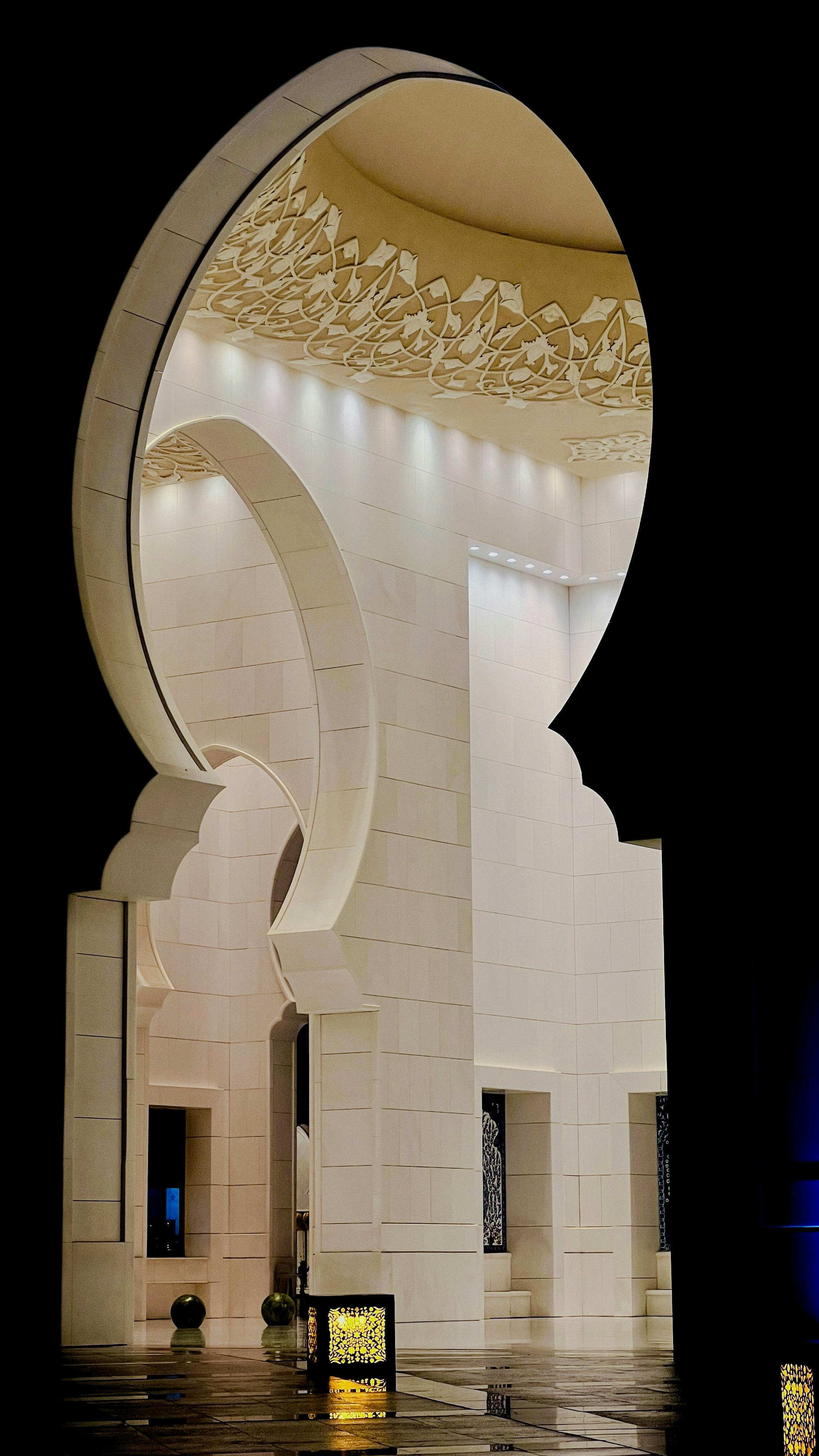 Architectural Detail of Mosque Archway at Night · Free Stock Photo