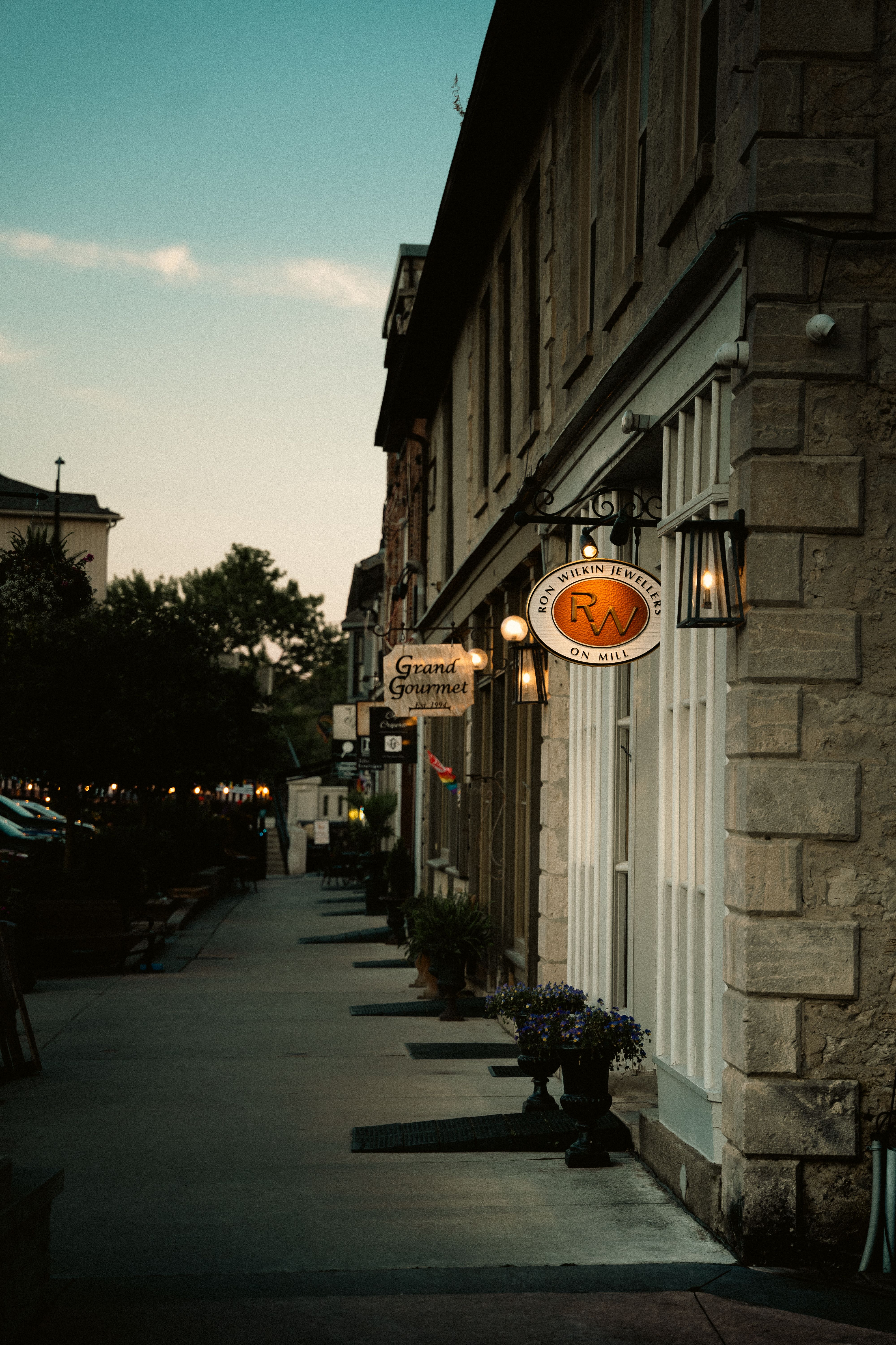 Charming Evening Street View in Historic Town · Free Stock Photo