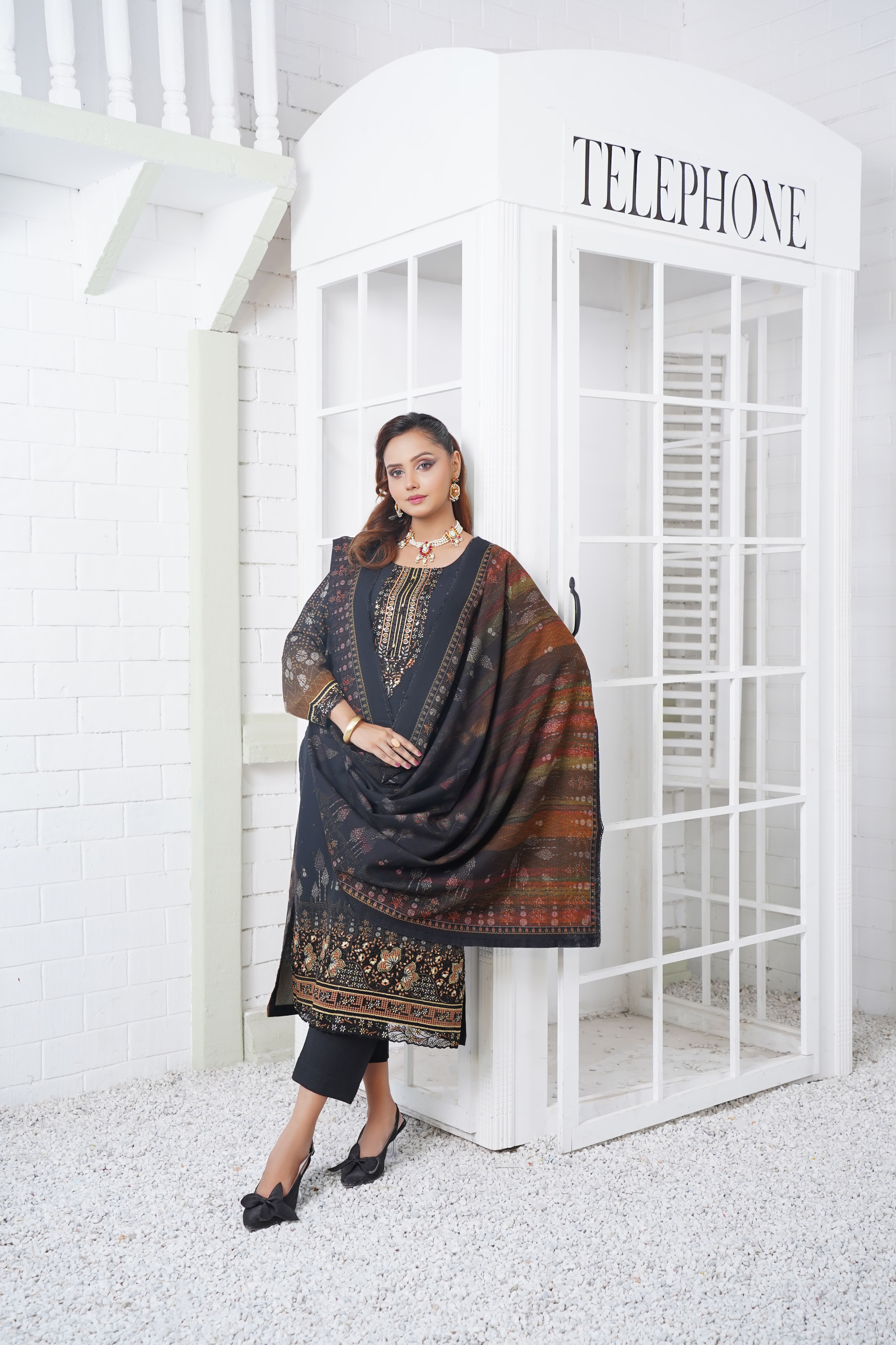 Elegant Pakistani Fashion Model Portrait in Lahore · Free Stock Photo