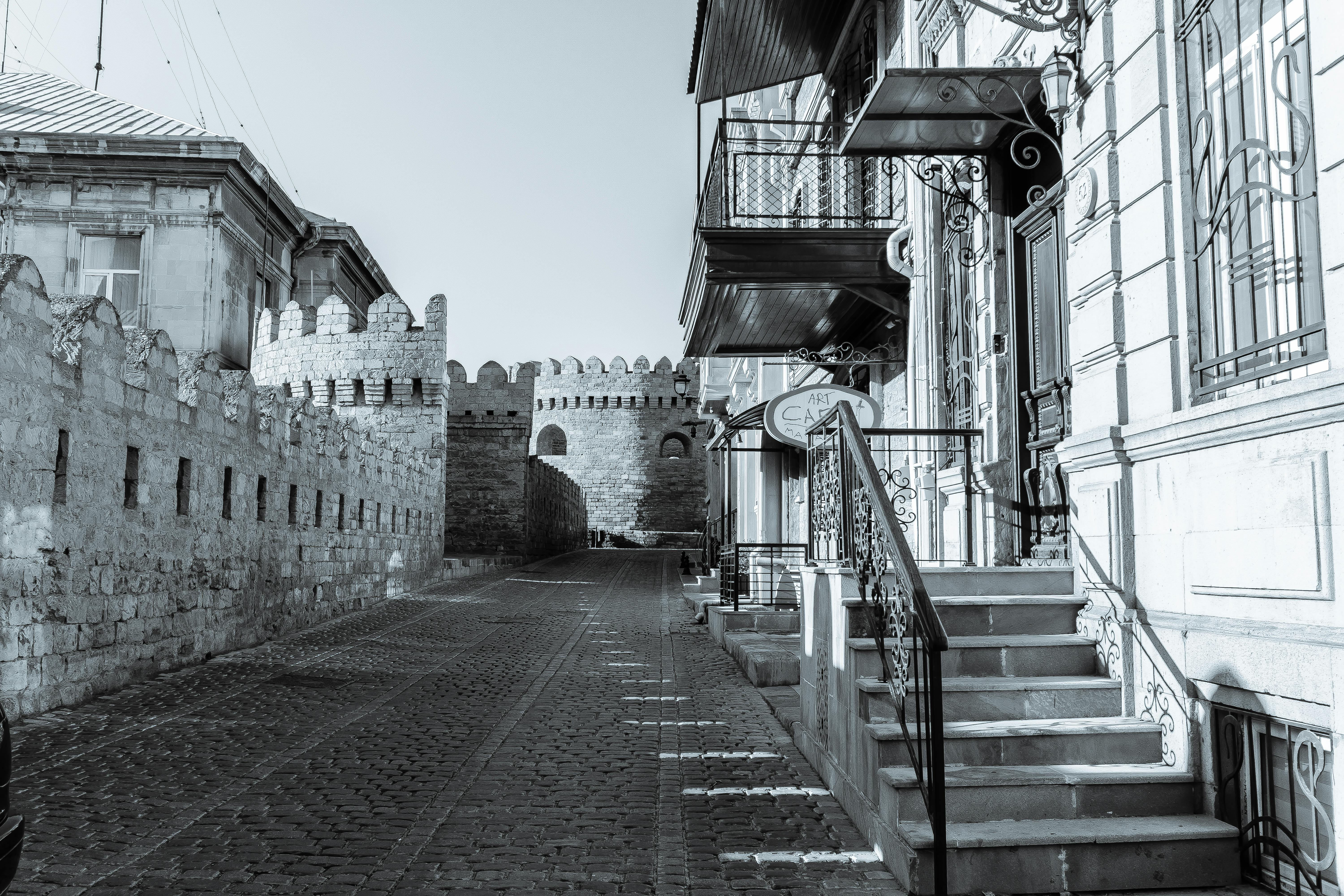 Historic Street View in Old Baku, Azerbaijan · Free Stock Photo