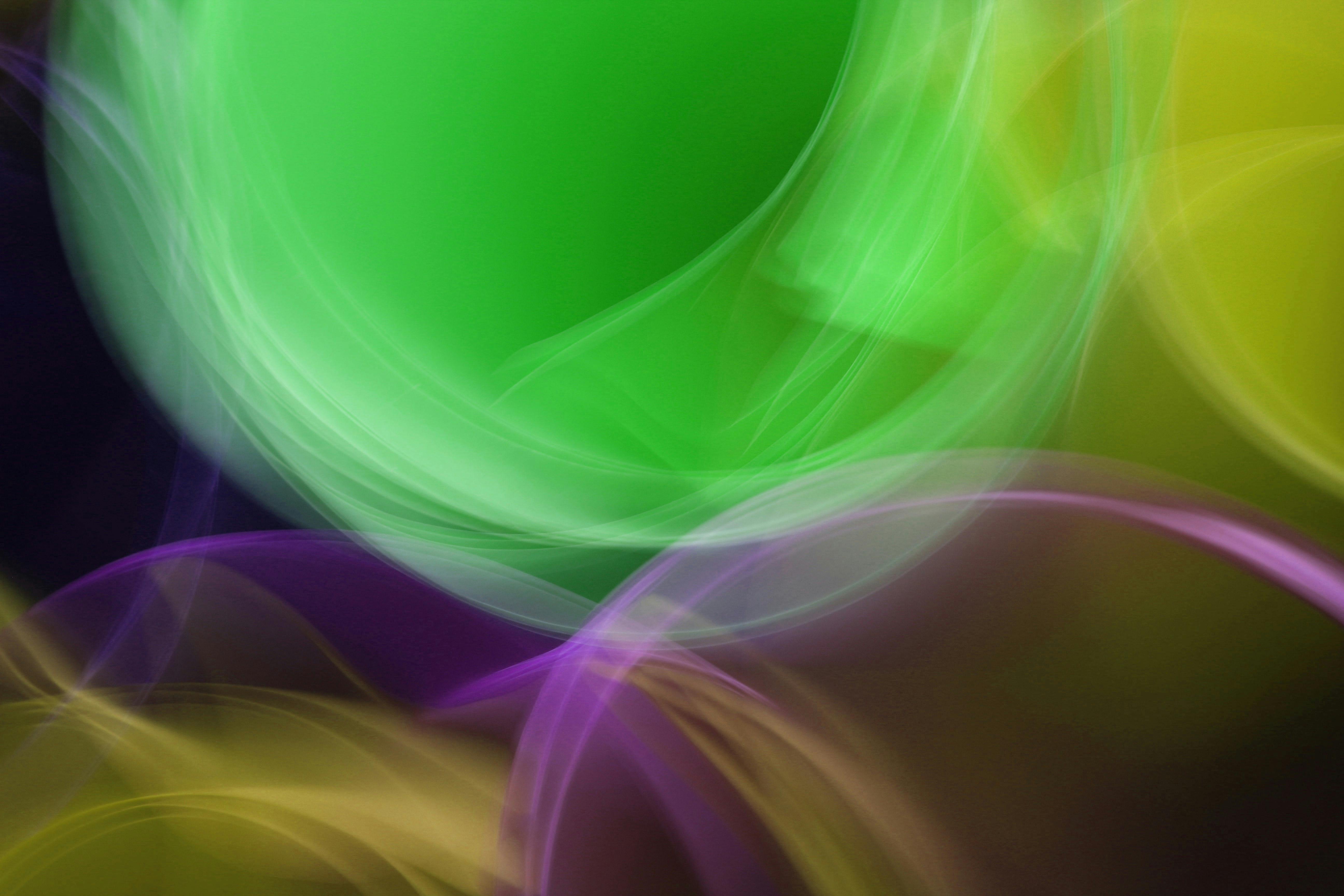 Abstract Visualization Of Light Trails Slightly Delayed Behind Moving ...