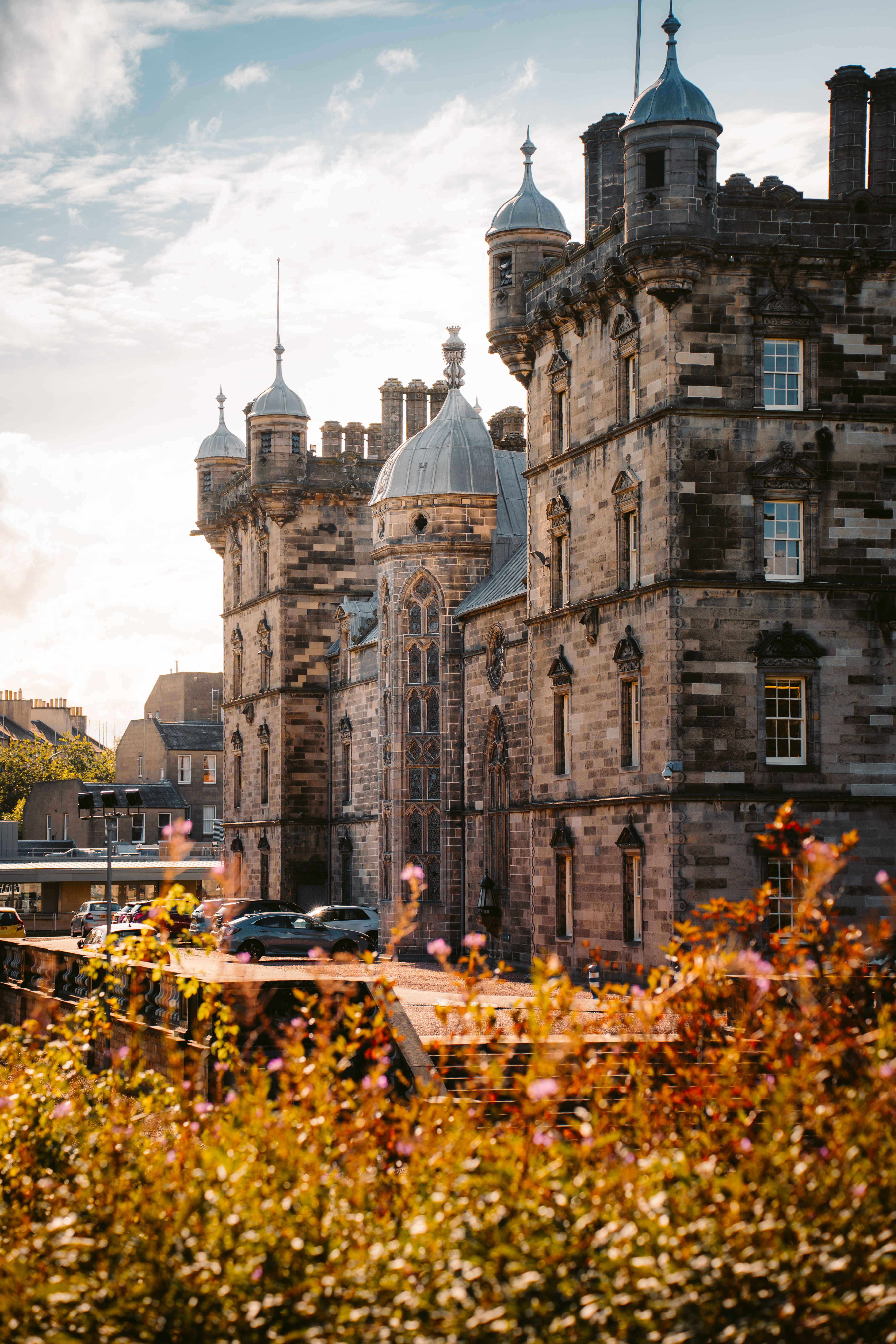 Historic Stone Castle in Edinburgh, Scotland · Free Stock Photo