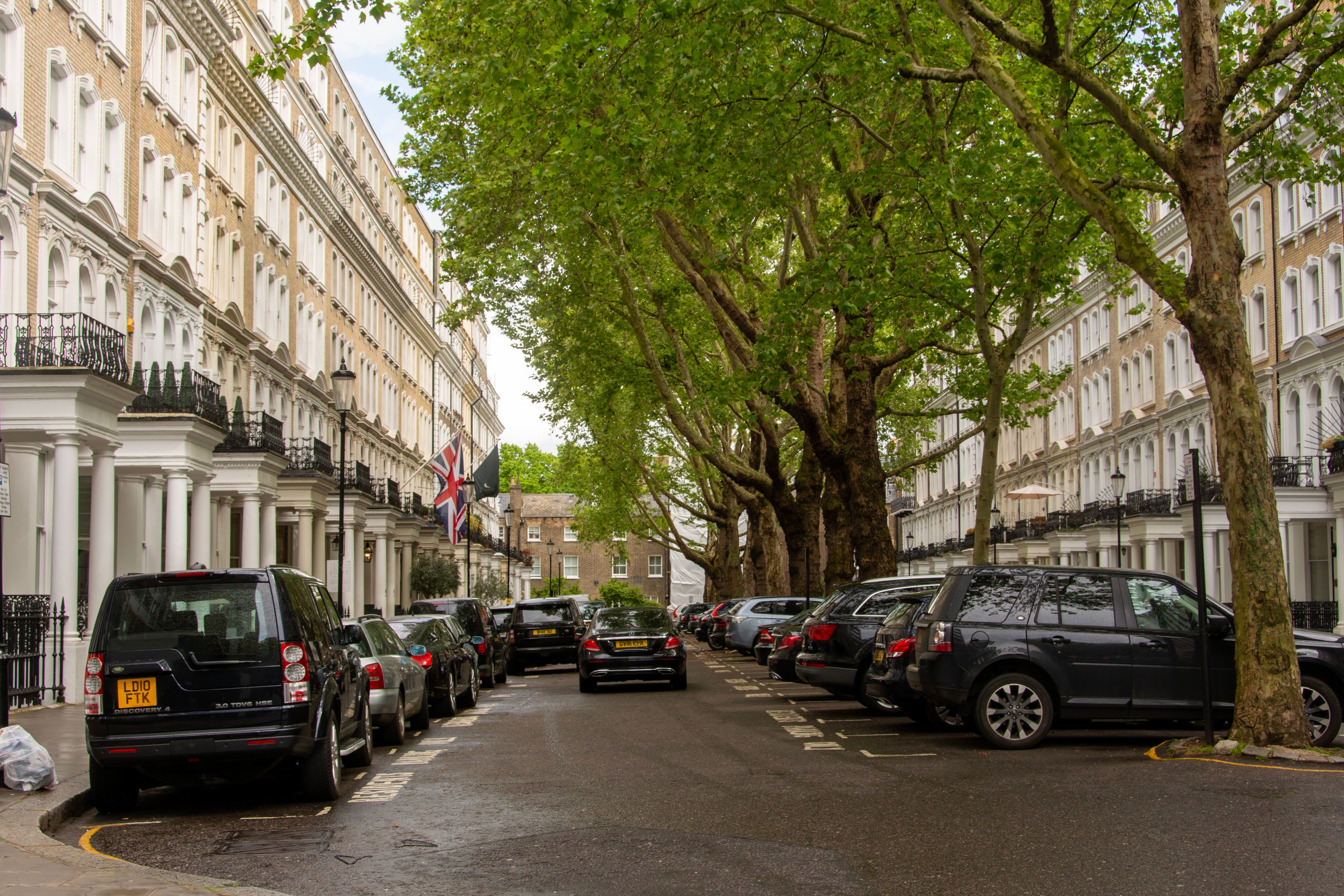 Jalanan London Yang Asri Dengan Arsitektur Victoria · Foto Stok Gratis