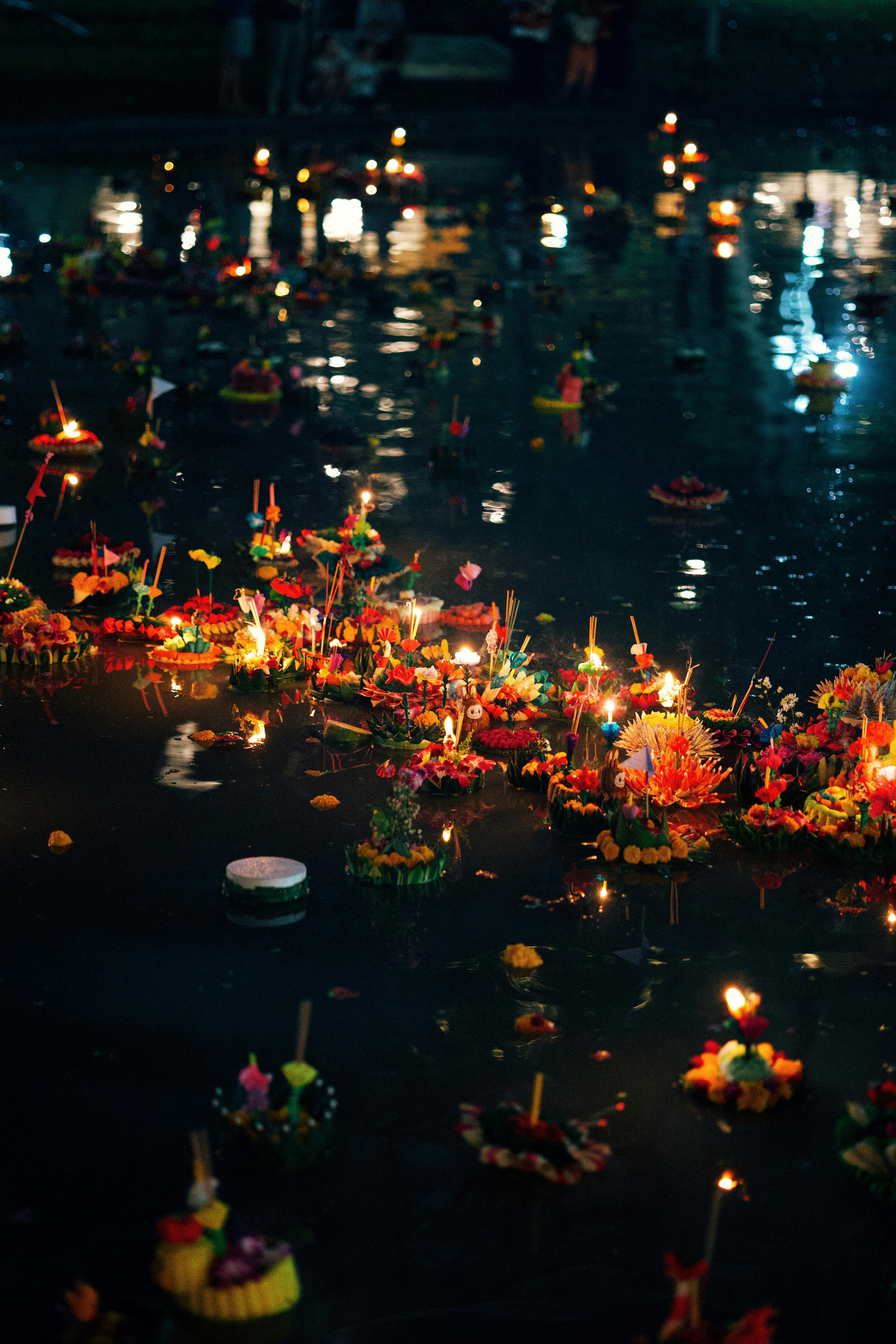 Loy Krathong Festival Celebrations in Bangkok, Thailand · Free Stock Photo