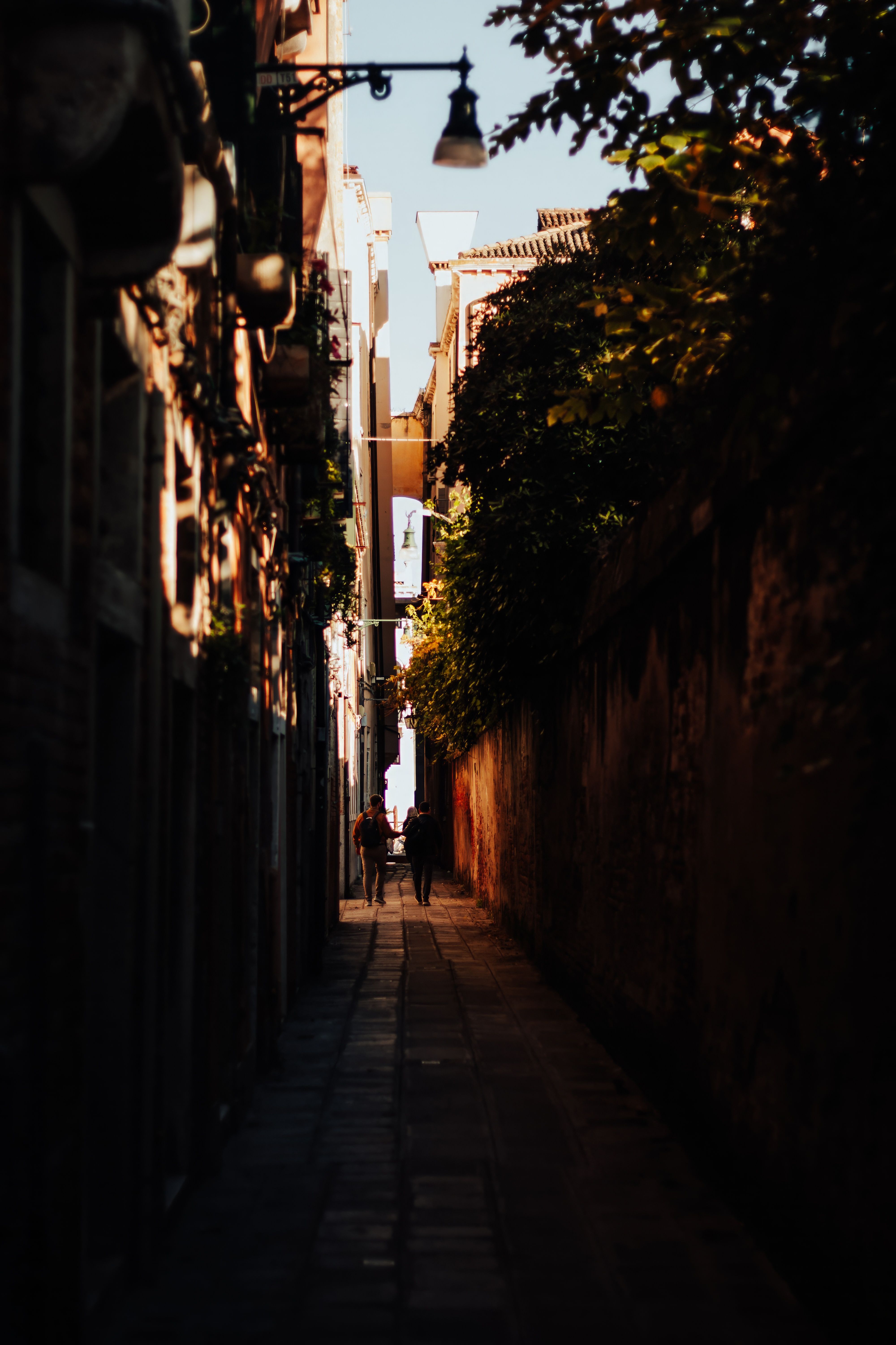 Hidden Alley Photos, Download The BEST Free Hidden Alley Stock Photos ...