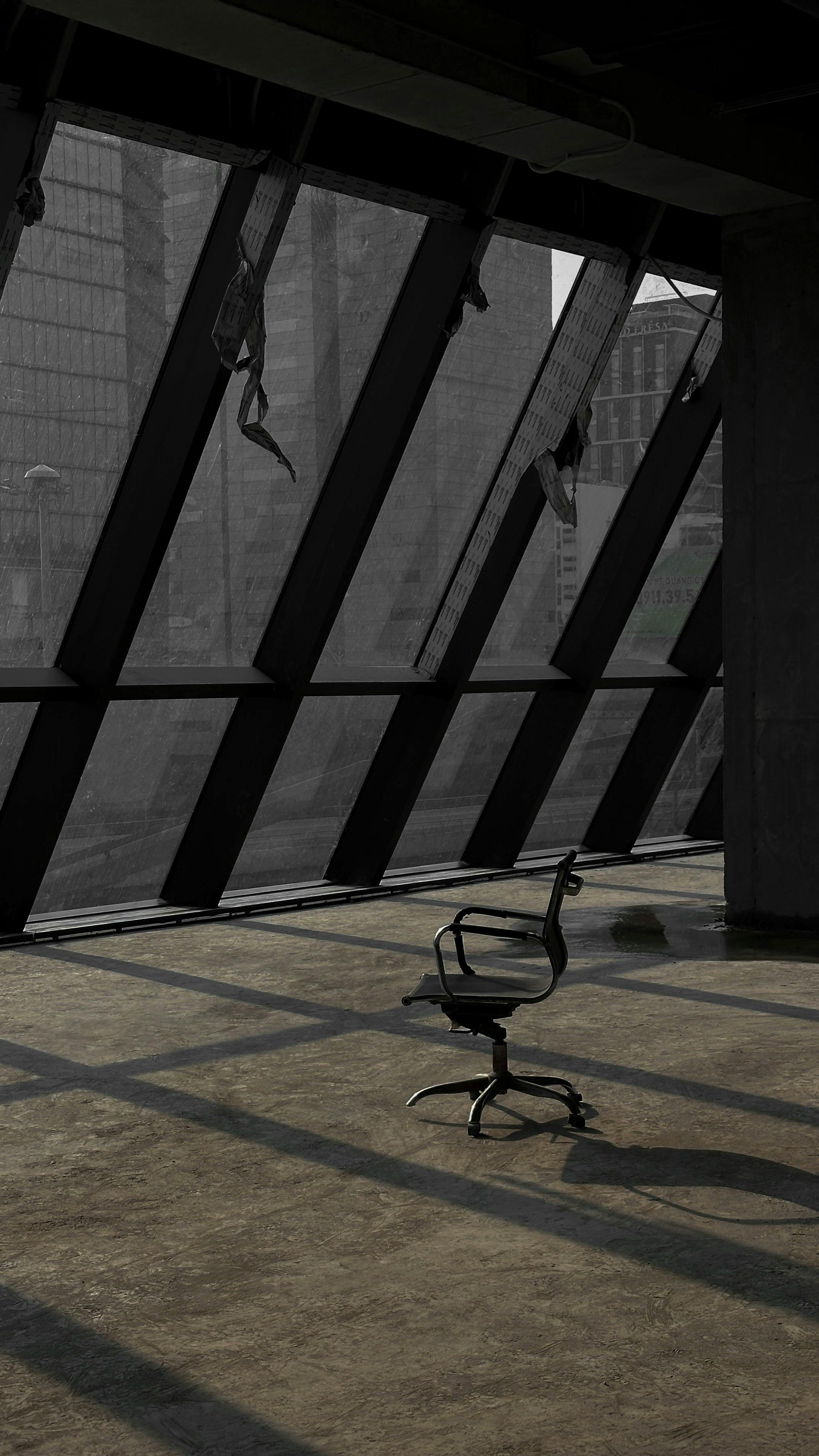 Empty Office Chair in Modern Skyscraper Interior · Free Stock Photo