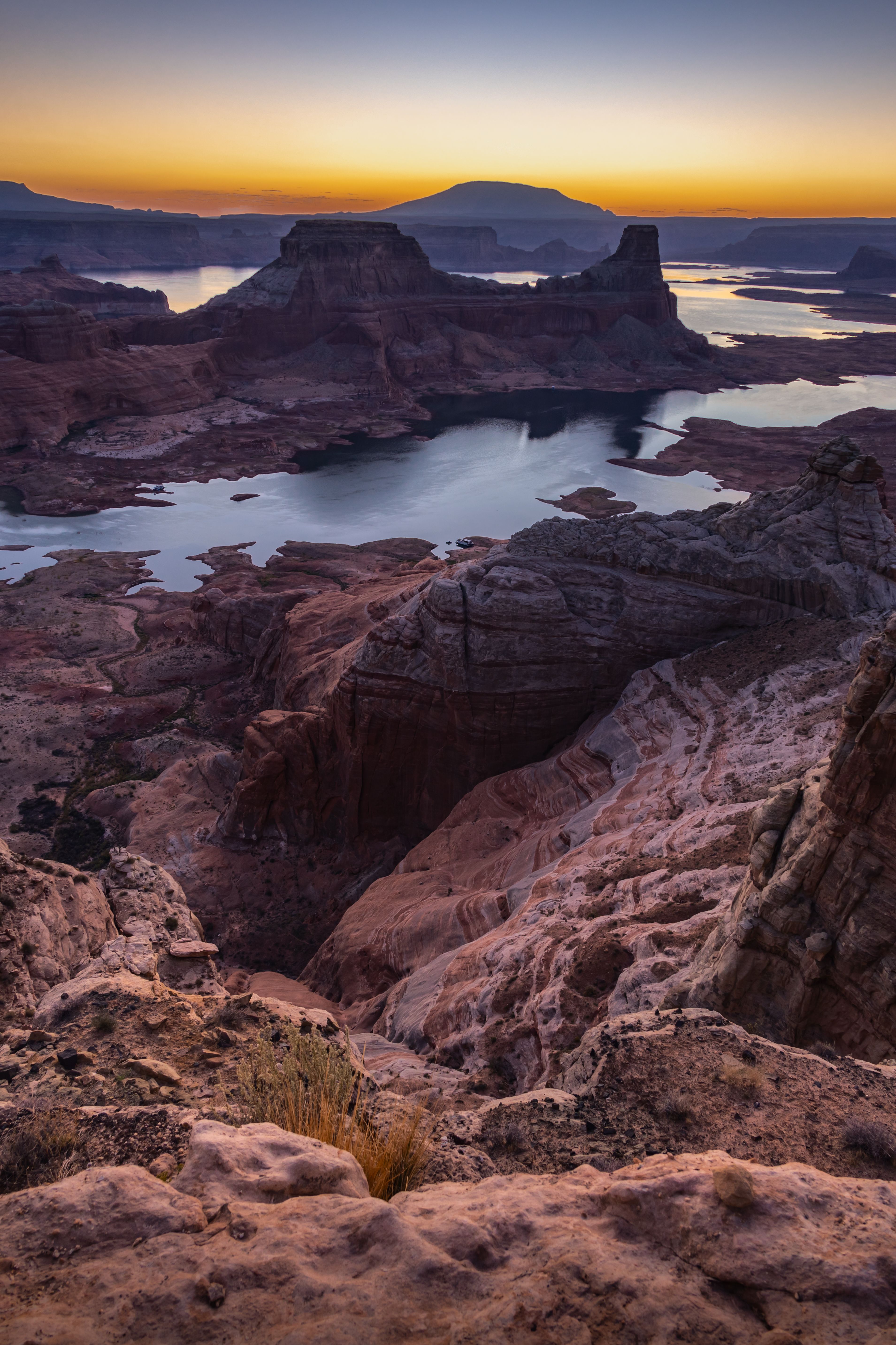 Stunning Sunset Over Lake Powell in Utah · Free Stock Photo